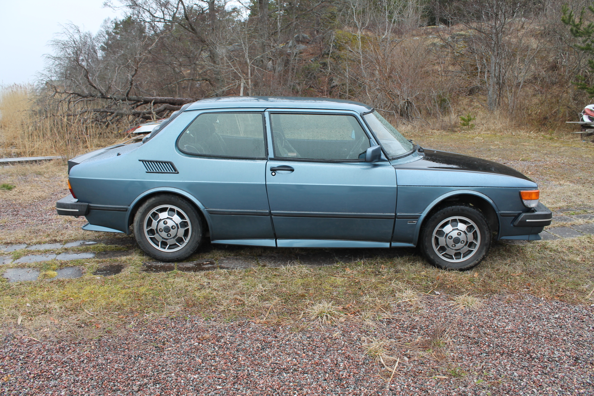 SAAB 99 EMS -1977 - Nätauktioner & Konkursauktioner | Fynda Online | PS ...