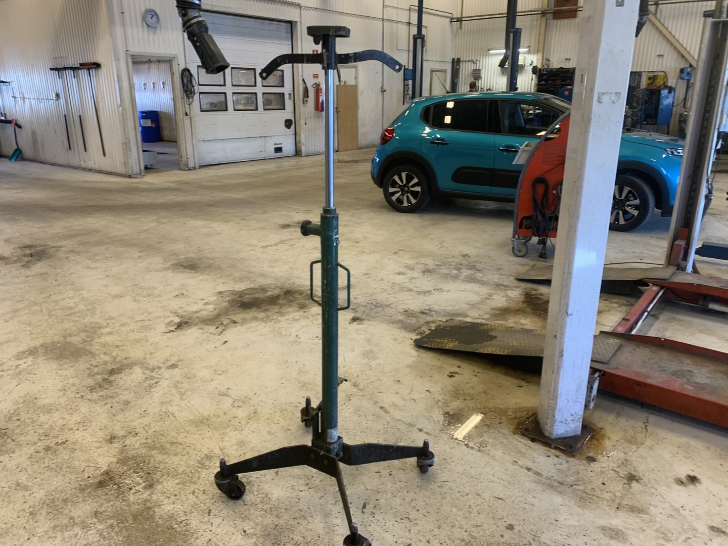 Gearbox lift Compac TJ 525 - PS Auction - We value the future - Largest ...
