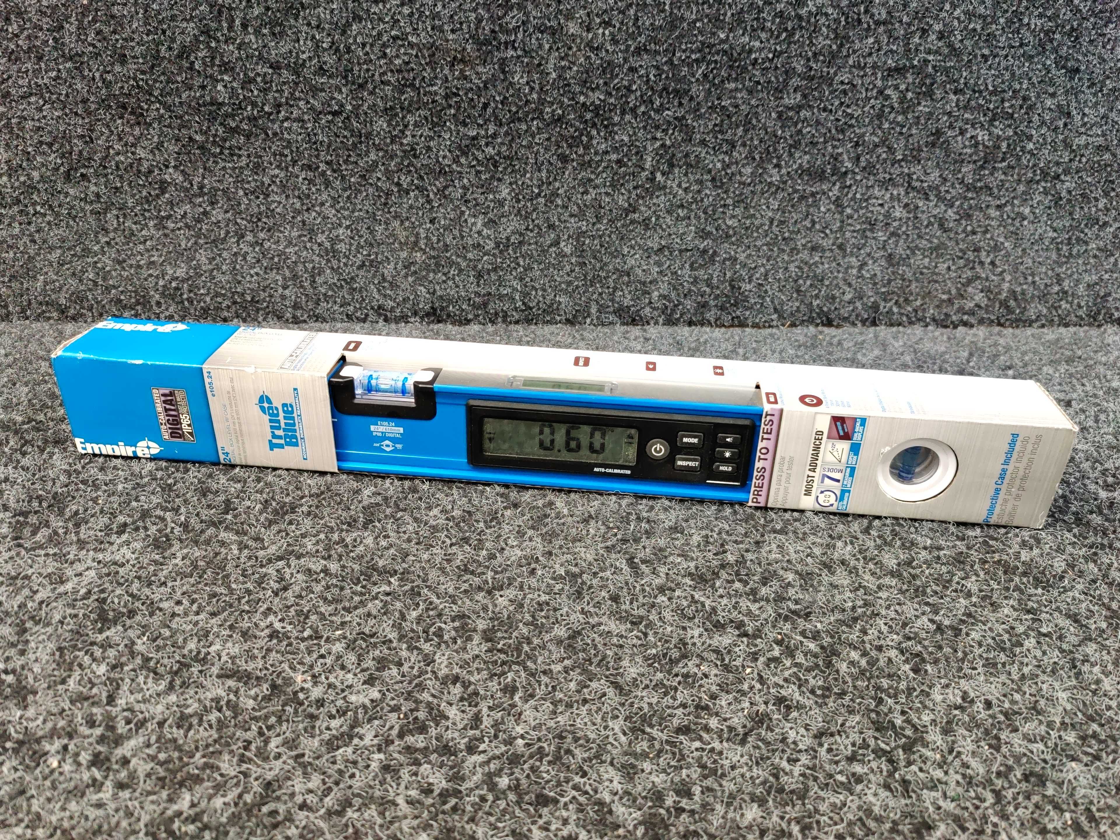 Digitalt Vattenpass Empire True Blue 610 mm IP65 - Auktioner online ...