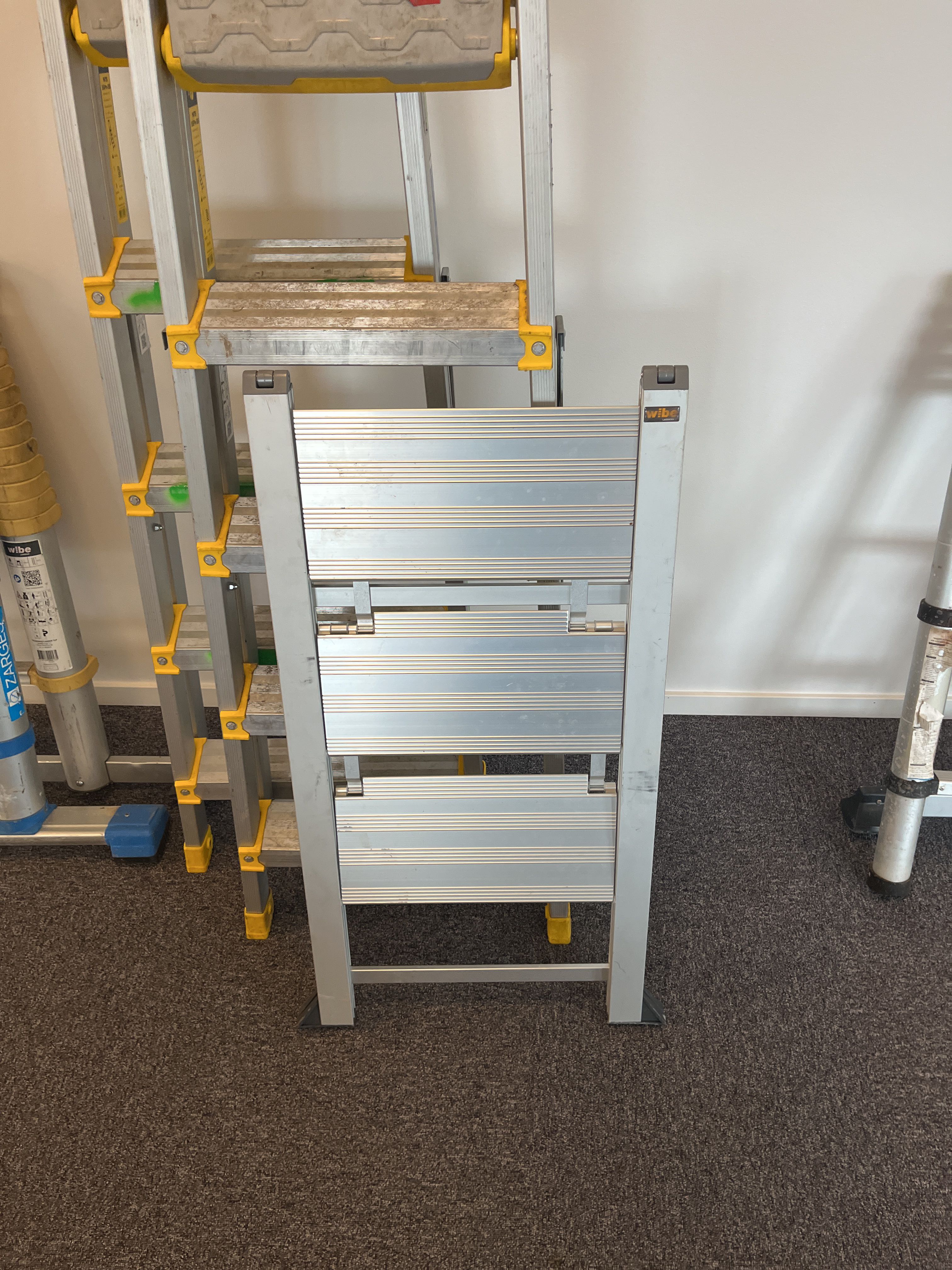 Ladders 3 pieces - PS Auction - We value the future - Largest in net ...