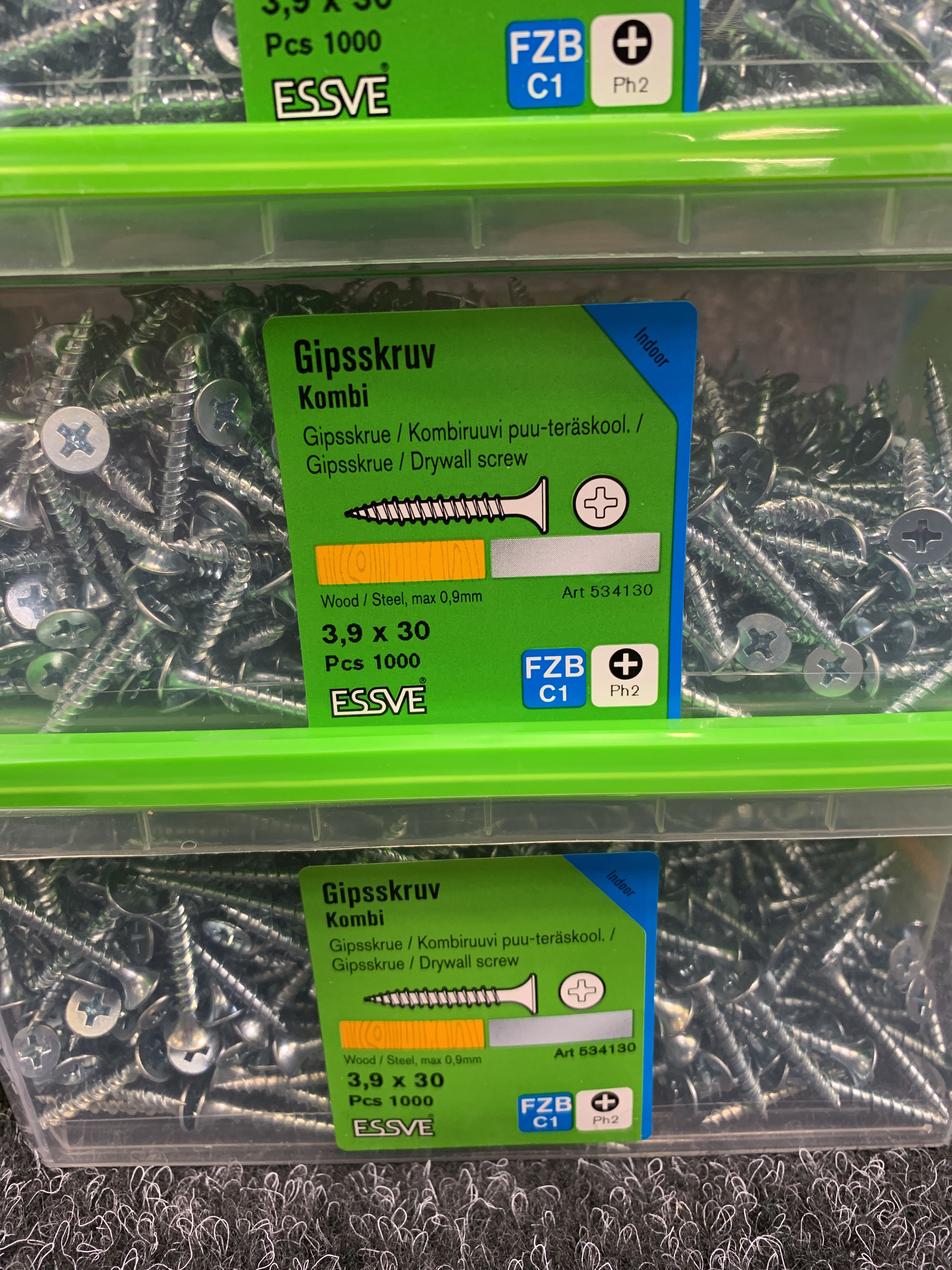 Sortiment med gipsskruv Essve - Auktioner online - Nätauktioner ...