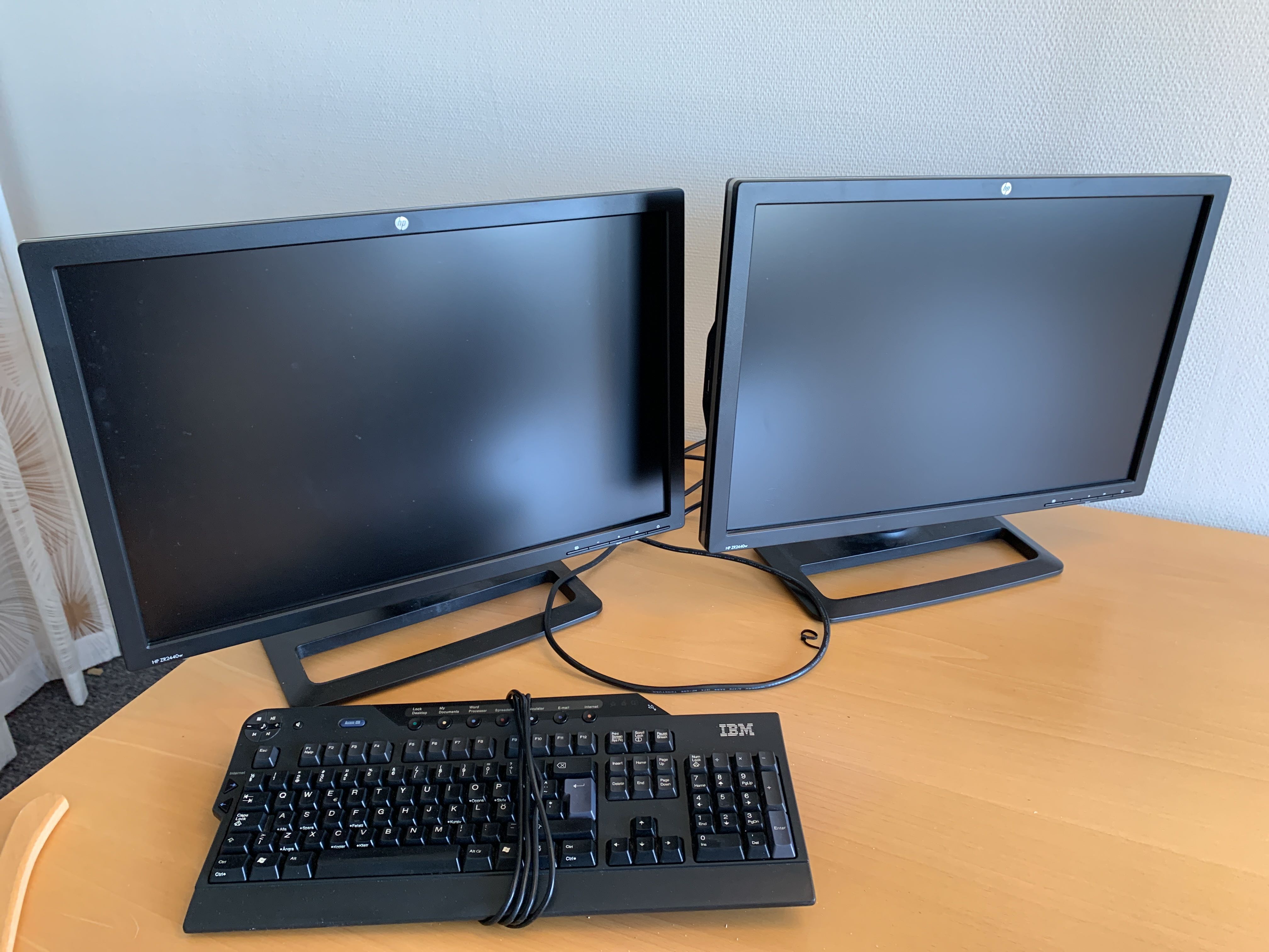 Office furniture: Electric raise/lower desk, office chair, bookshelves ...