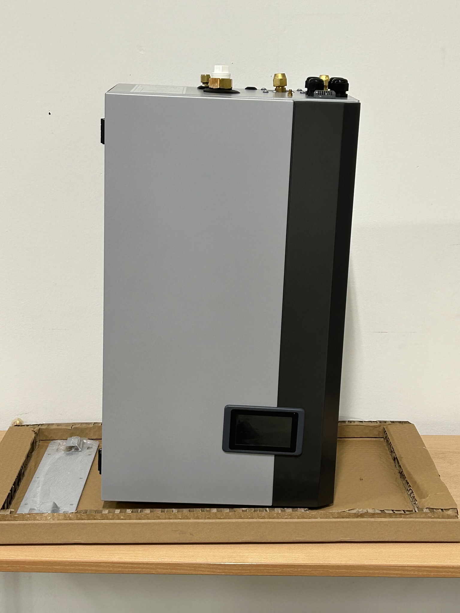 Luft-vattenvärmepump HEFOS V7 9kW - Auktioner online - Nätauktioner ...