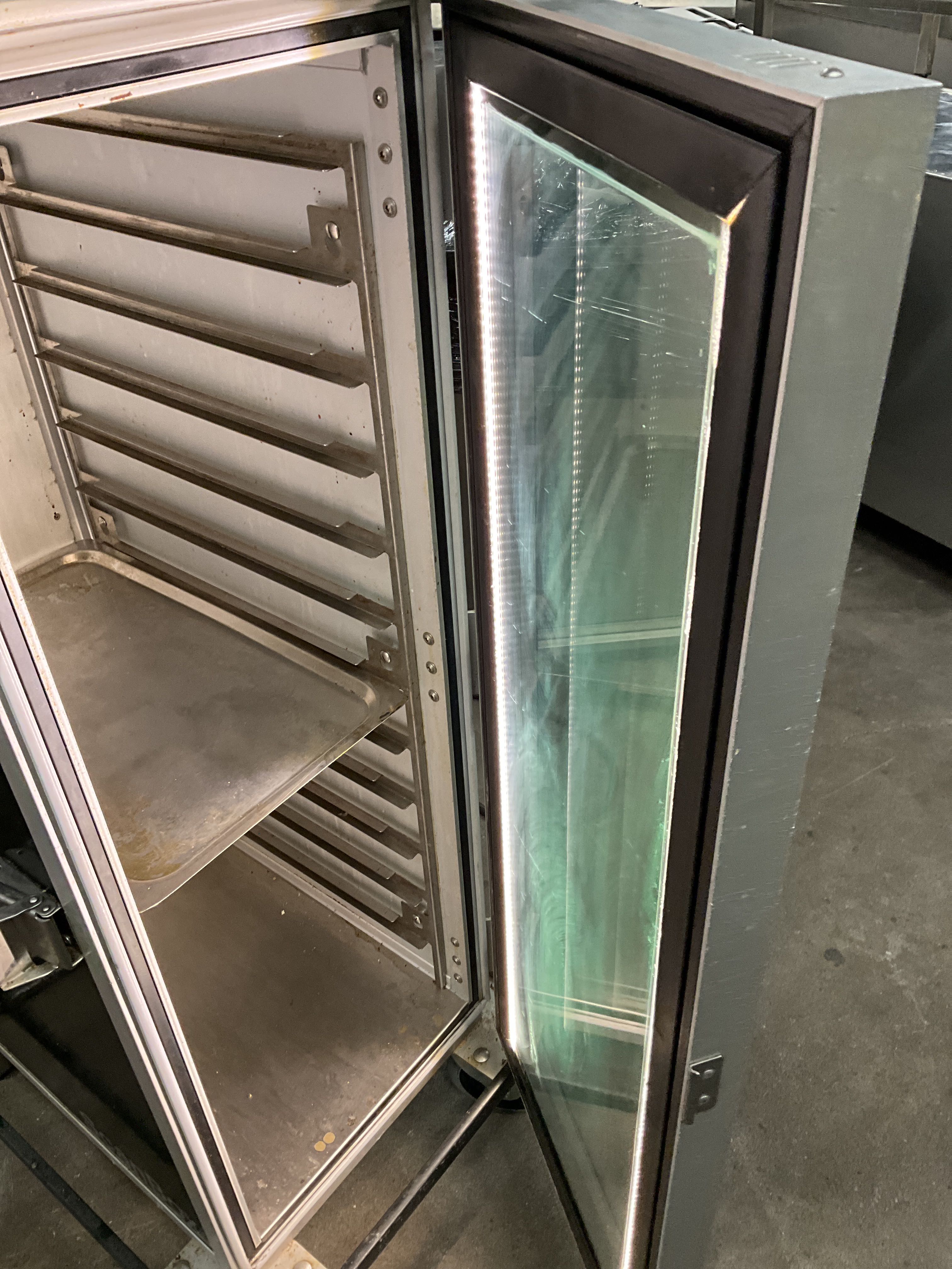 Heating cabinet Scanbox 2018 - PS Auction - We value the future ...