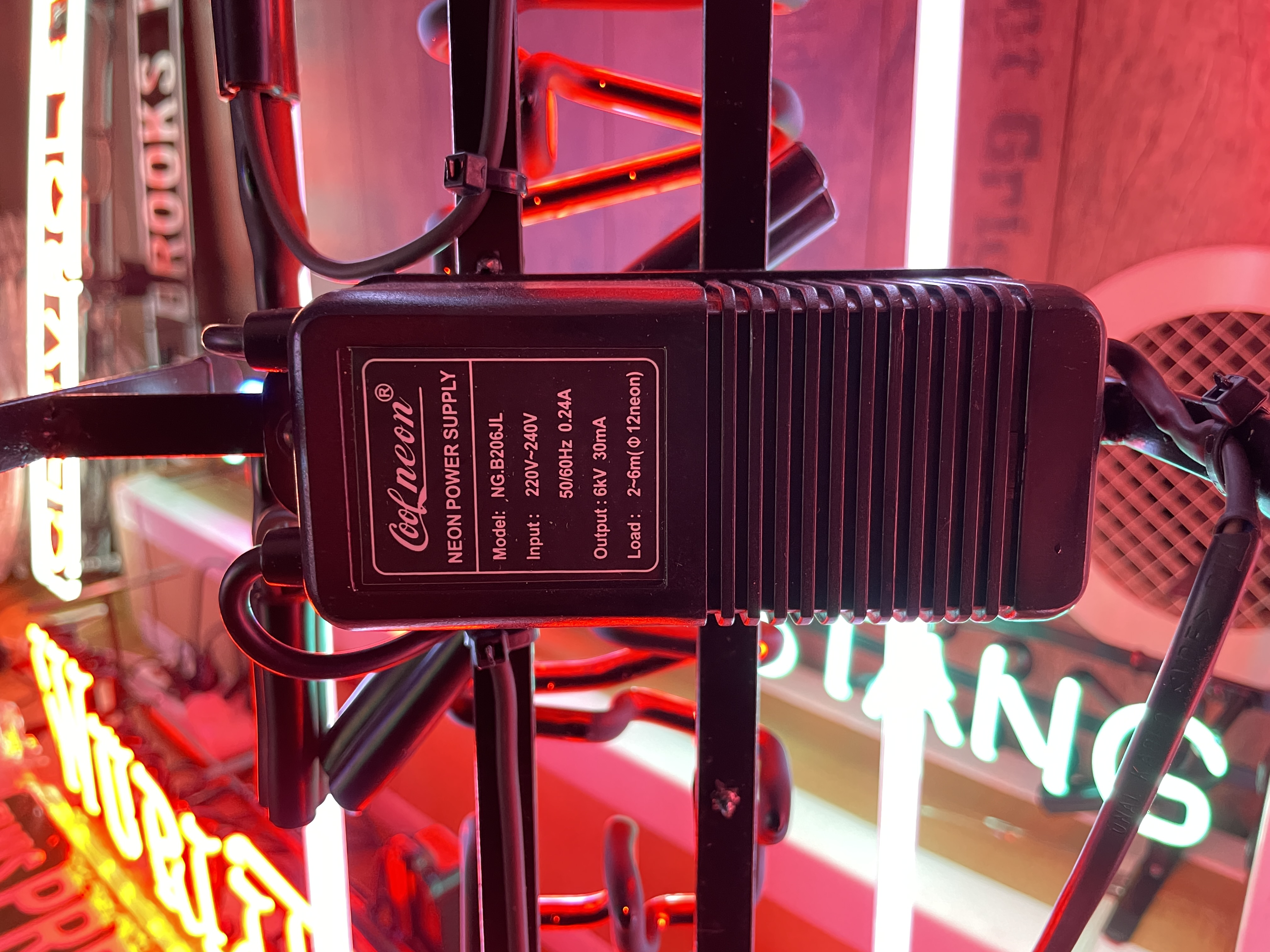 Ny neonskylt Harley Davidson - Auktioner online - Nätauktioner ...