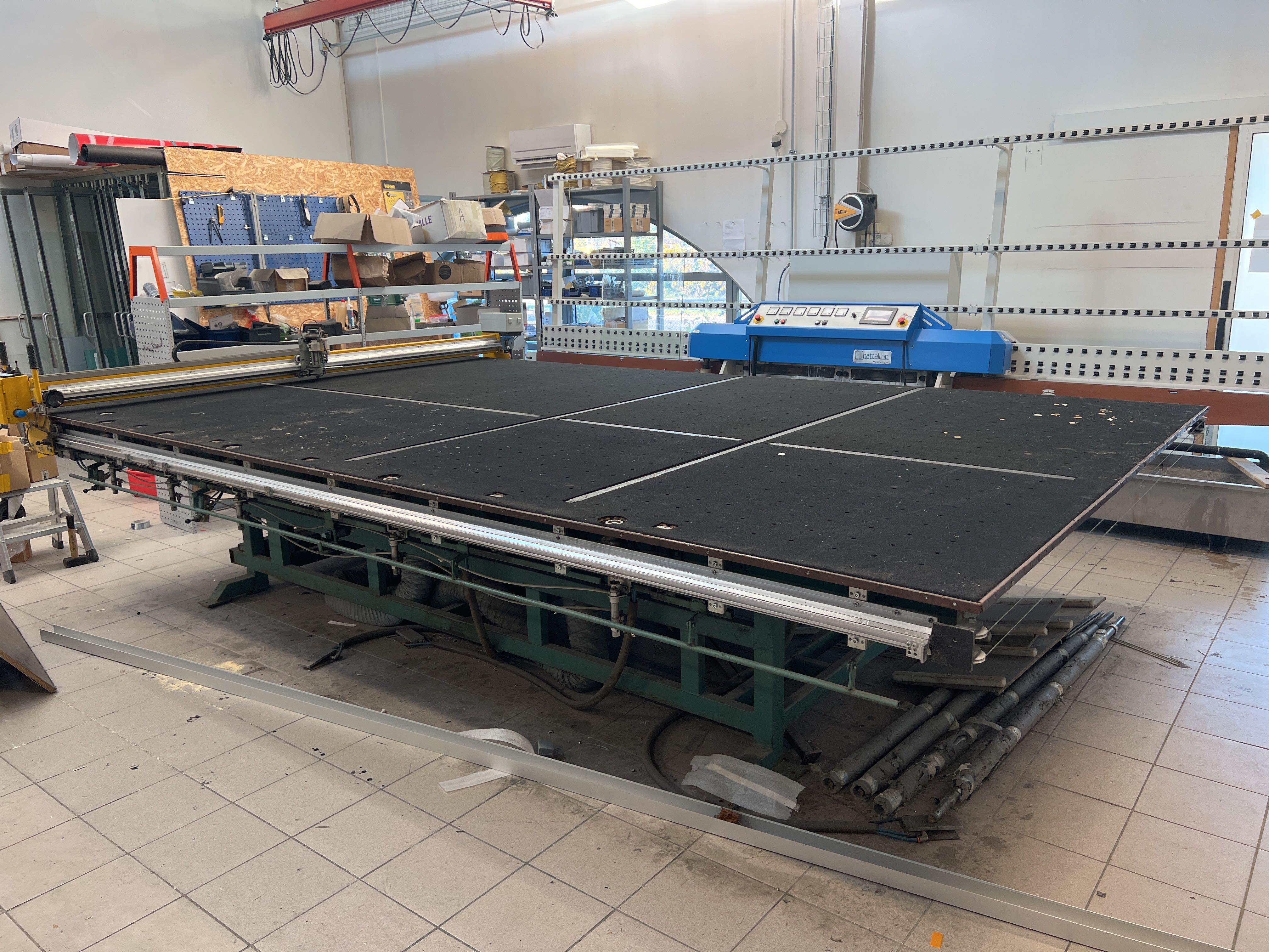 Cutting table Slat - PS Auction - We value the future - Largest in net ...