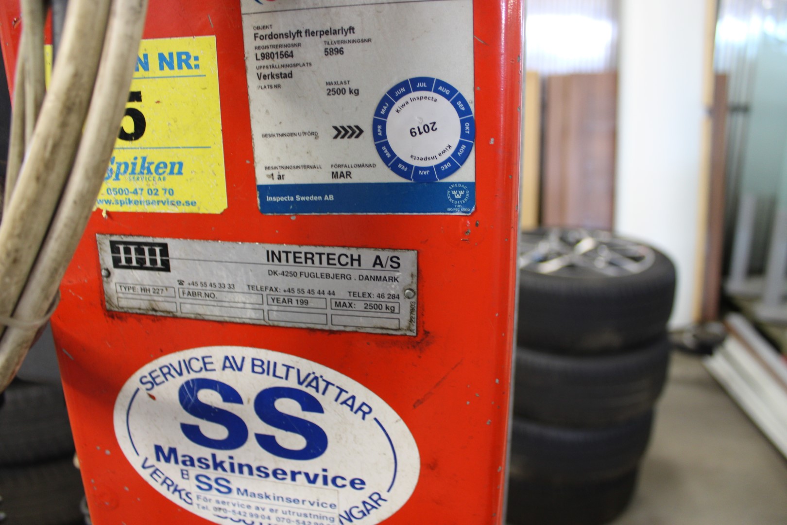 2-Pelarlyft HH 227, 2,5t -1994 - Auktioner online - Nätauktioner ...