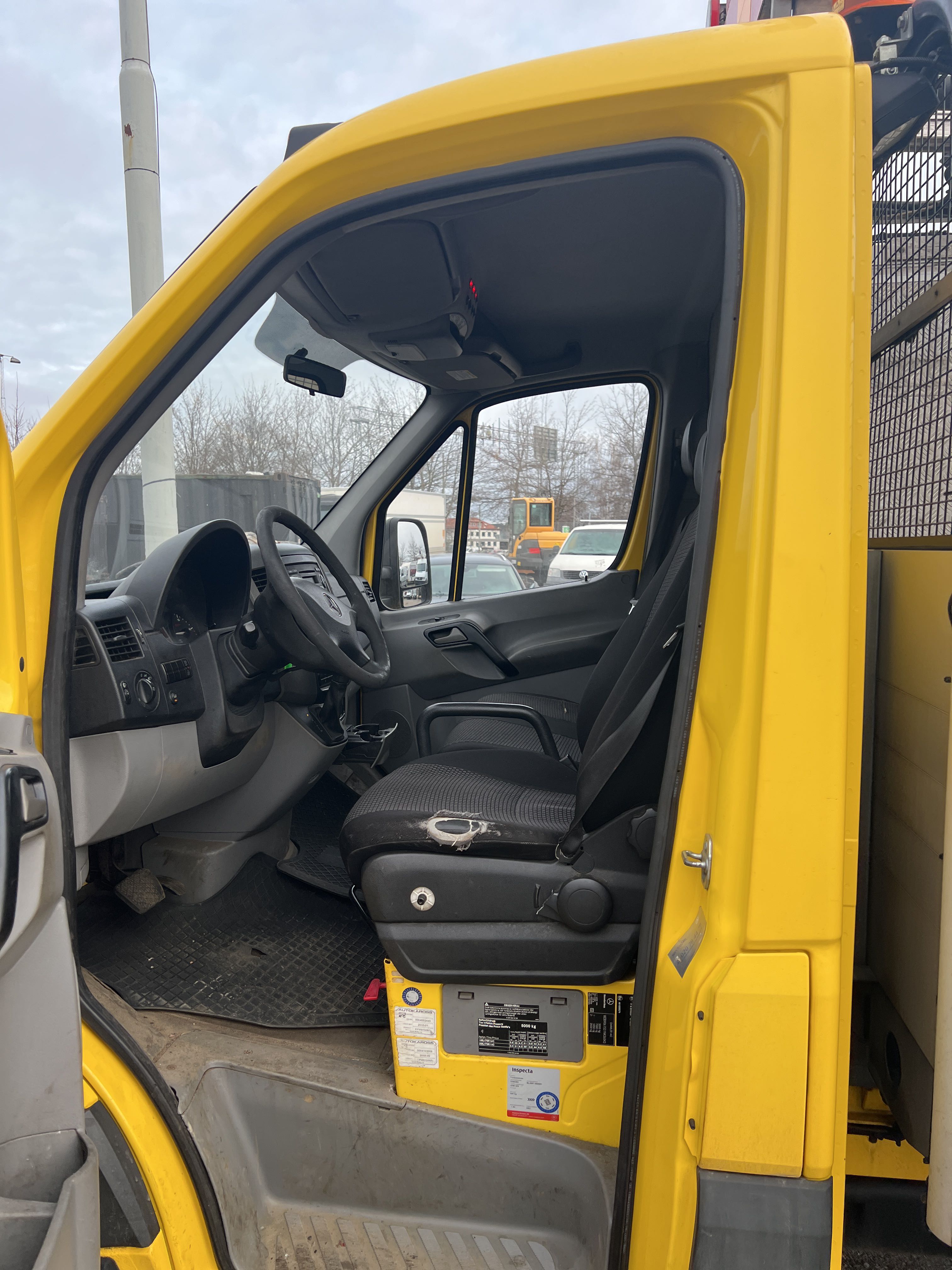 Mercedes-Benz Sprinter 516 CDI Chassis Single Cab - 2010 - PS Auction ...