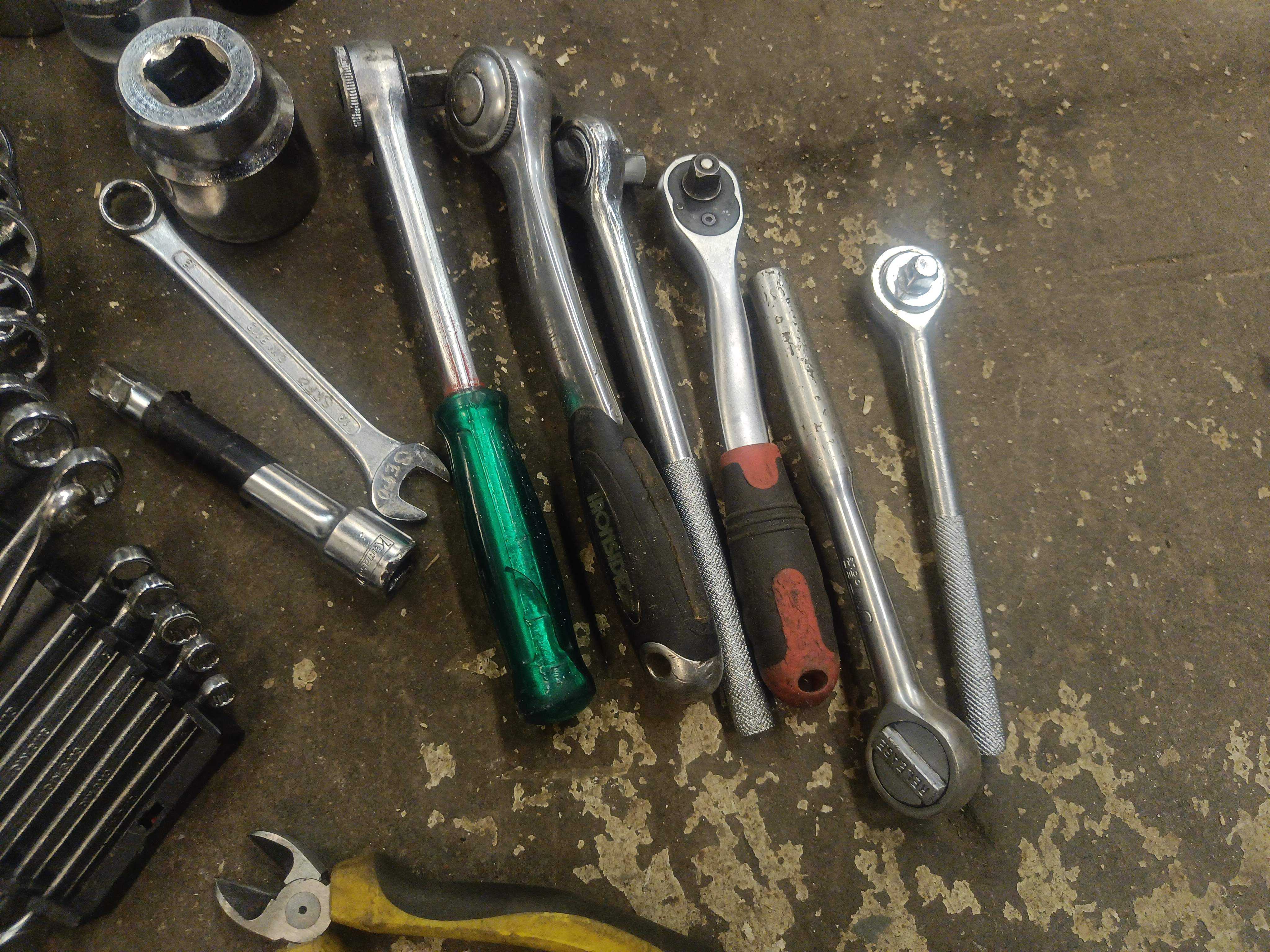 Hand machines and tools - PS Auction - We value the future - Largest in ...