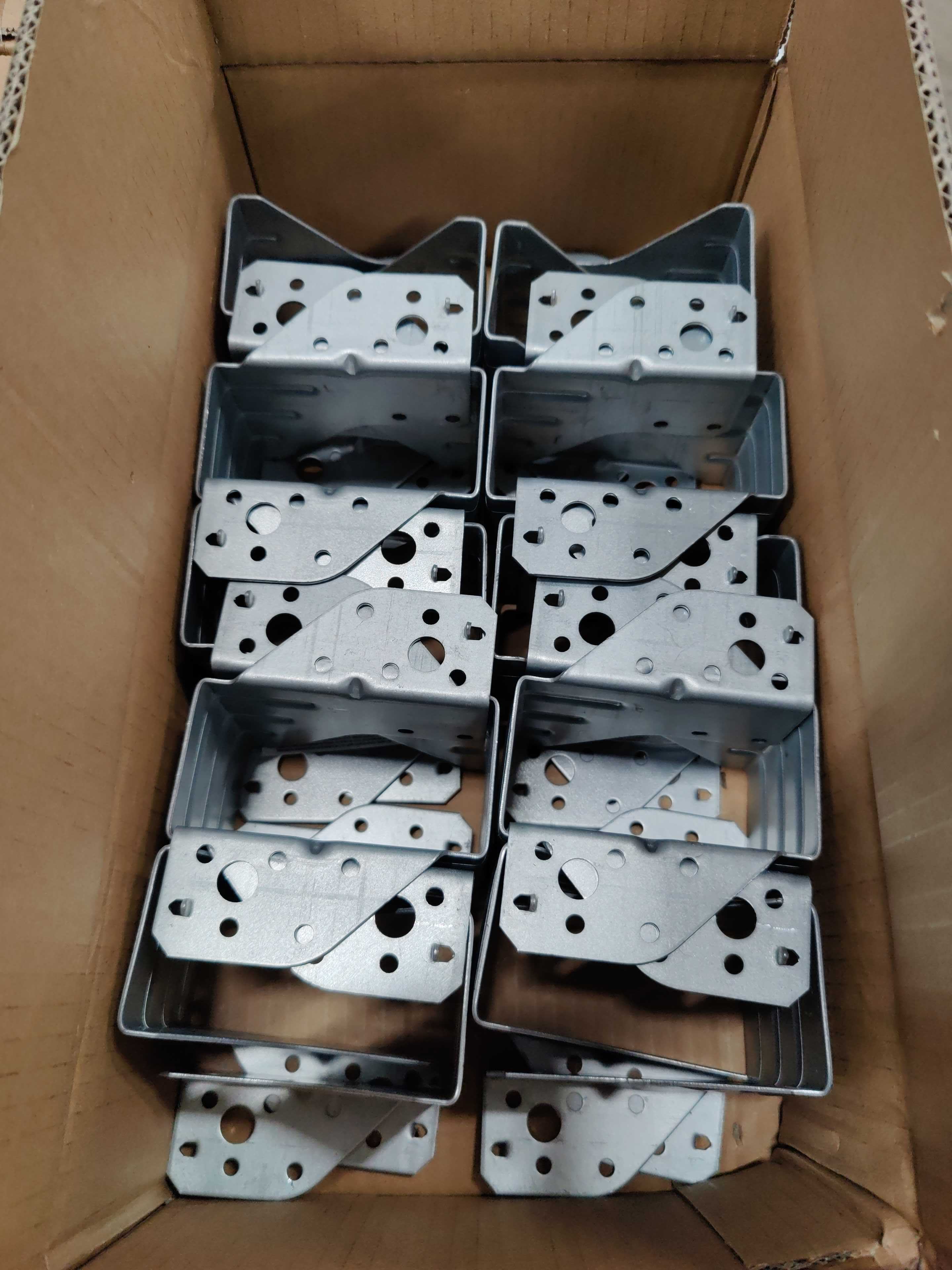 2000 pcs Beam shoes Outward facing Prof 45x88x1.5 mm - PS Auction - We ...