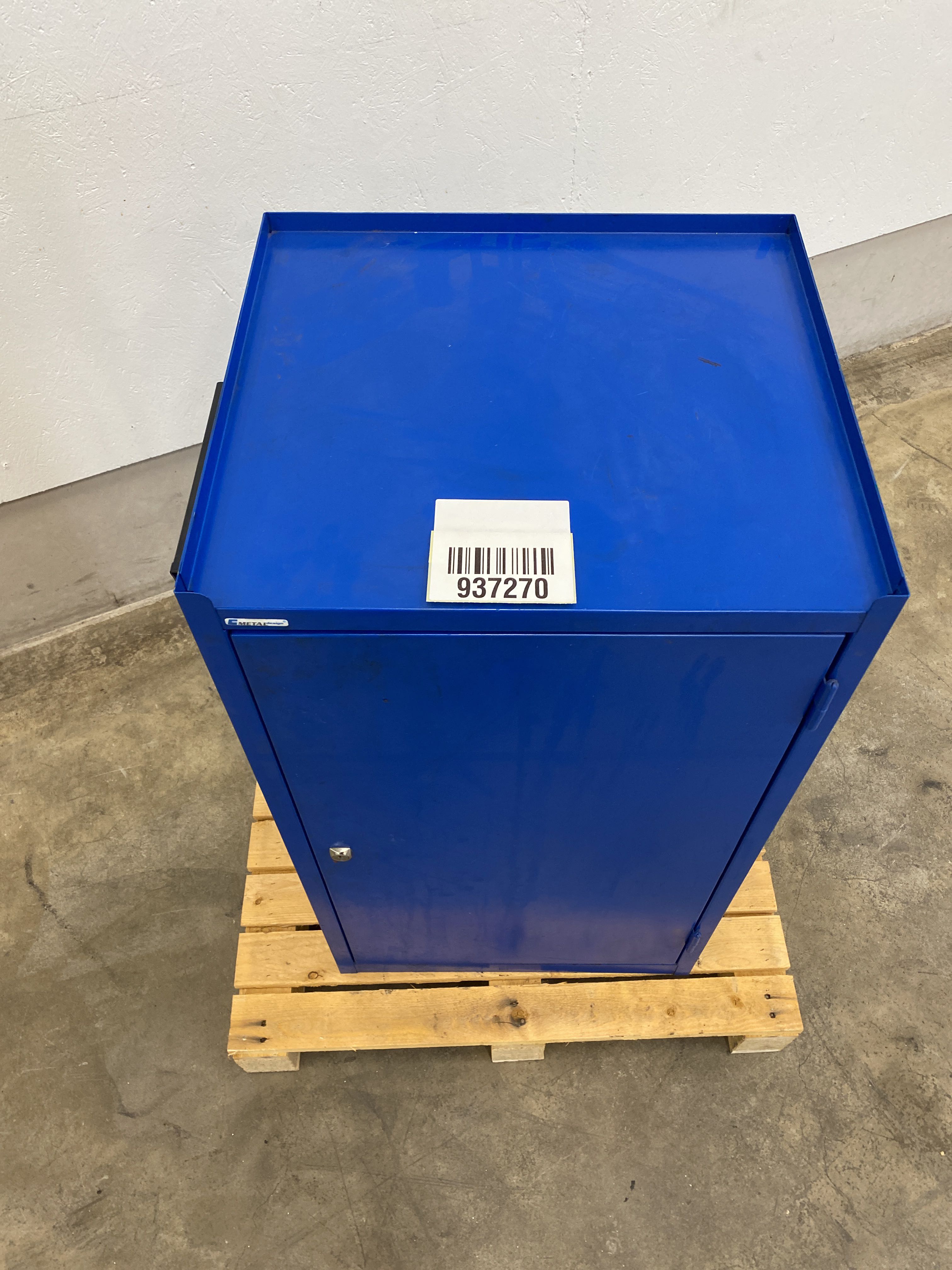 Tool cabinet - PS Auction - We value the future - Largest in net auctions