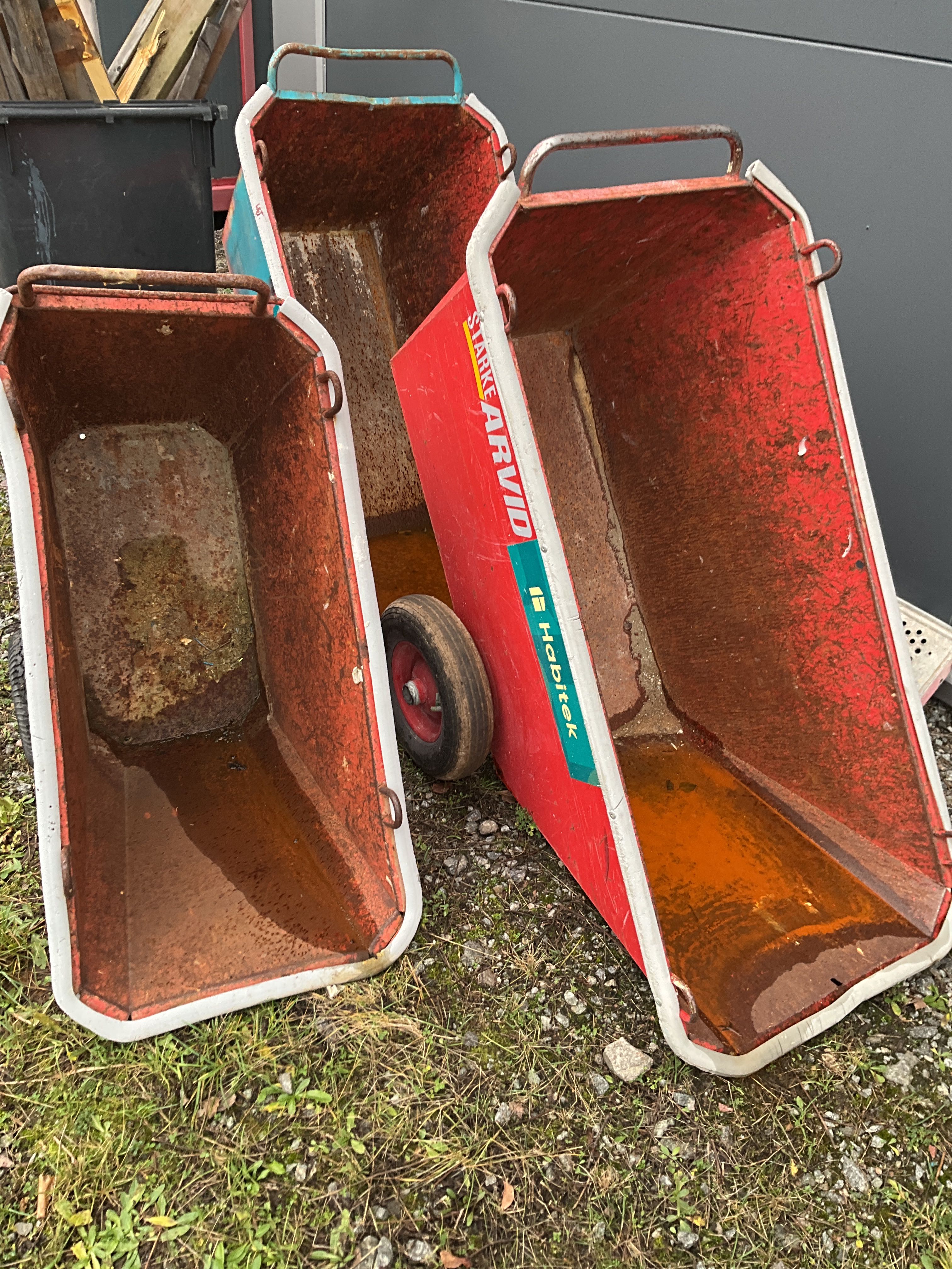 Material container on wheels 3 pcs - Starke Arvid - PS Auction - We ...