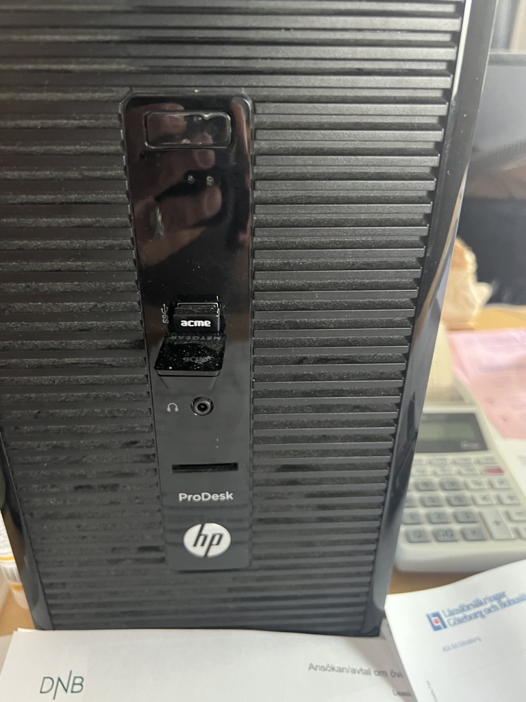Laptop and desktop computer - PS Auction - We value the future ...