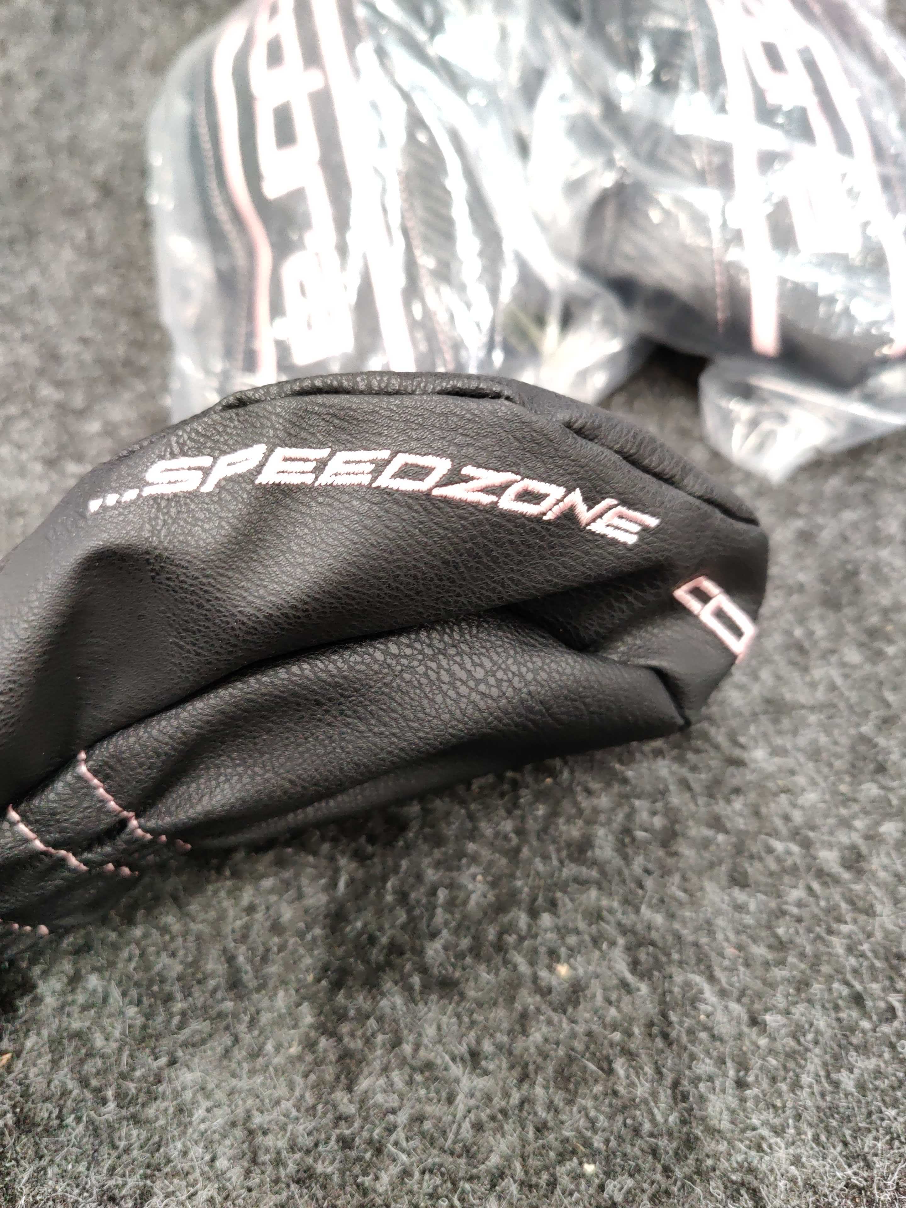 Headcovers Cobra Speedzone - Auktioner online - Nätauktioner ...