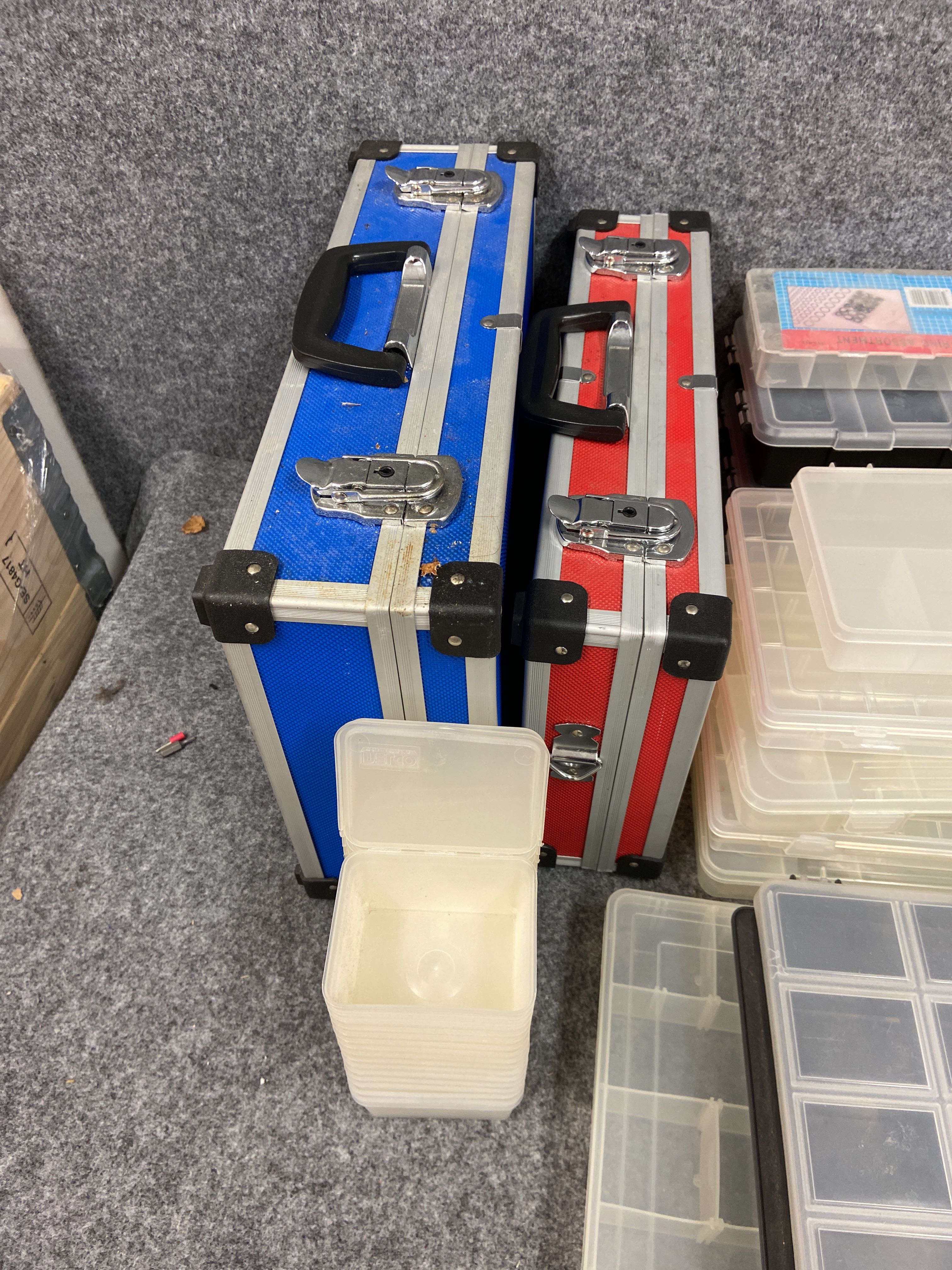 Large lot with assortment boxes - PS Auction - We value the future ...