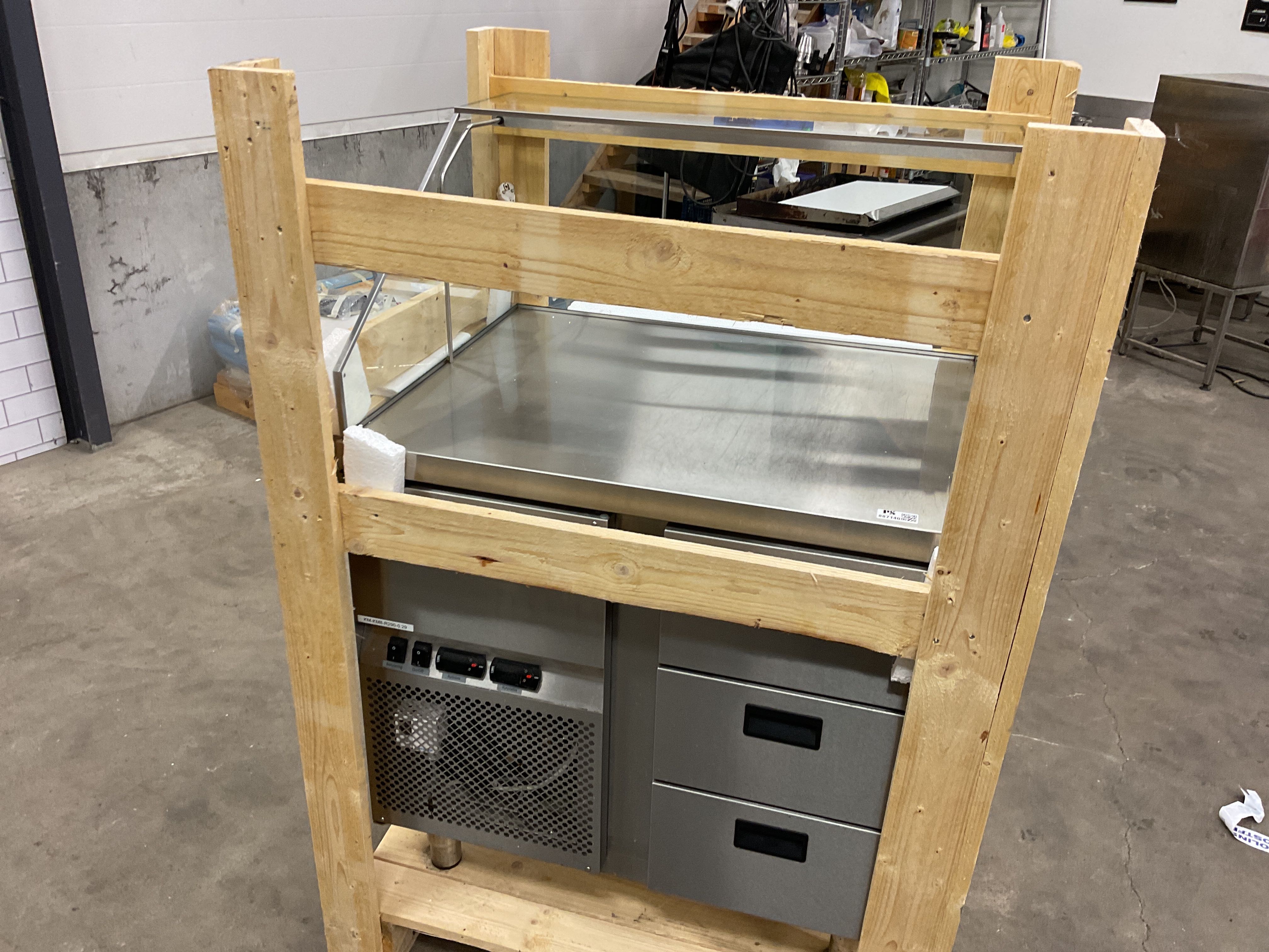 Cooling bench with cooling plate Haglunds - PS Auction - We value the ...