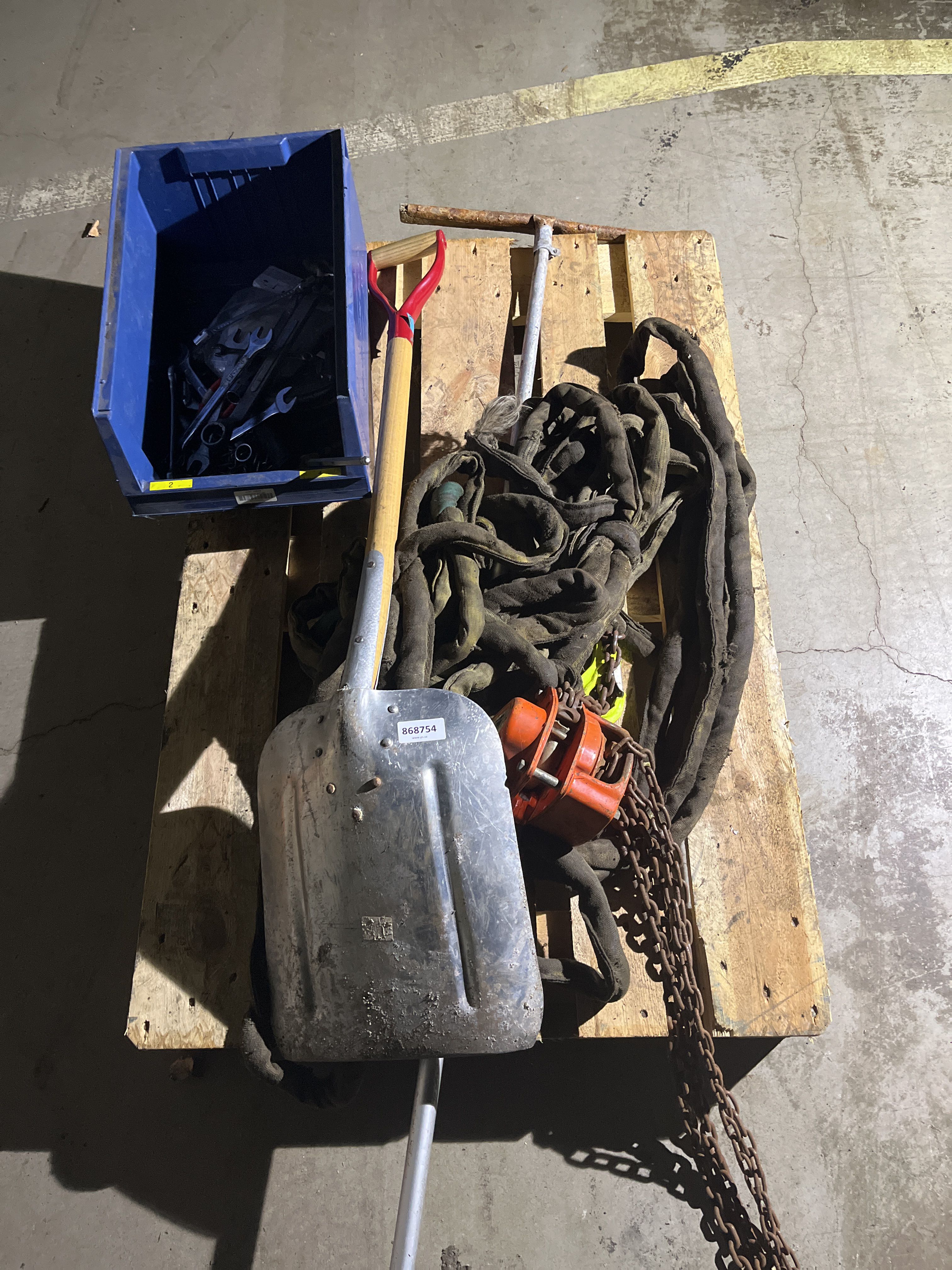 Allt på pallen, Kedjespel 1-ton m.m - Auktioner online - Nätauktioner ...