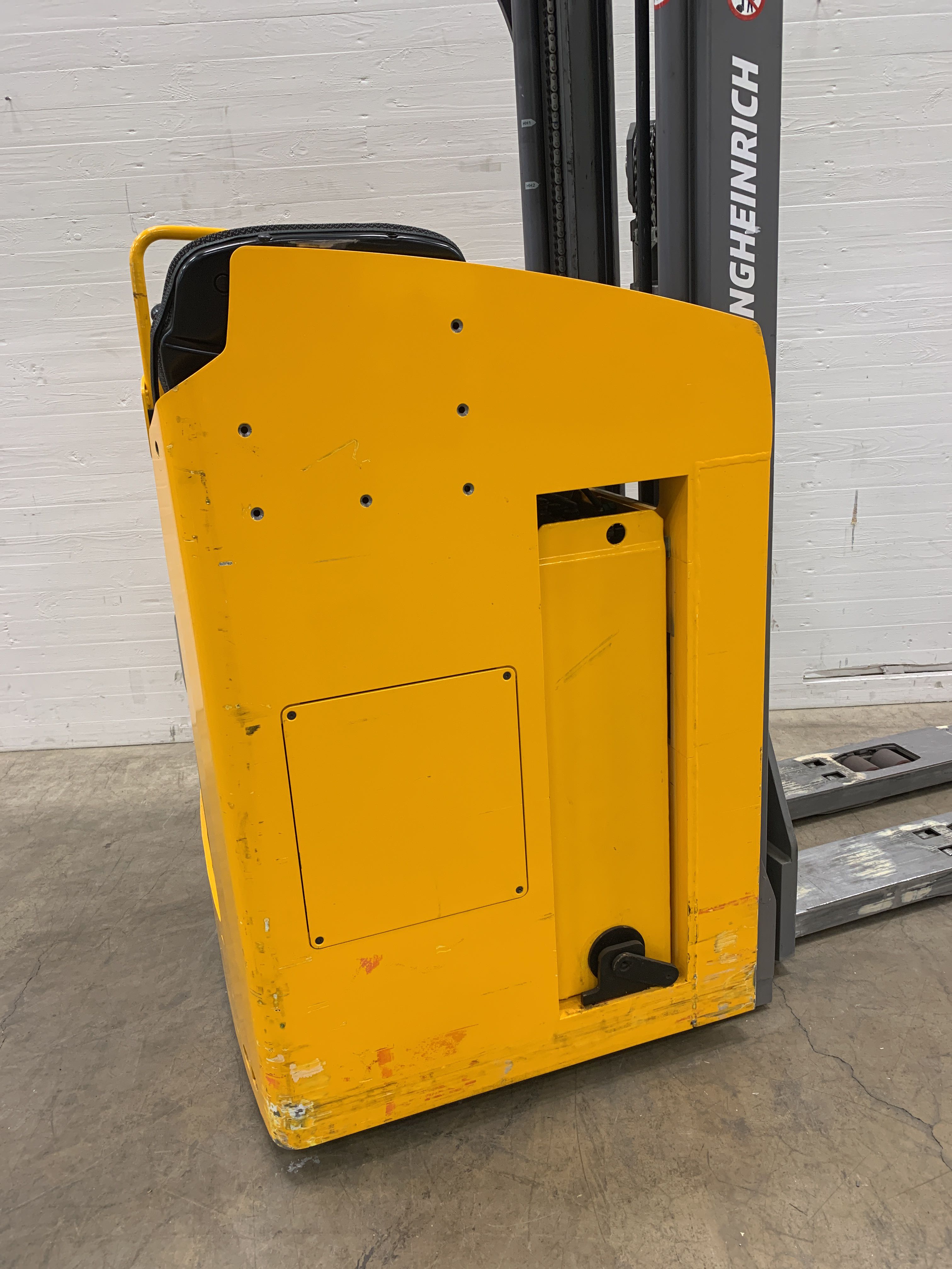 Stacker Jungheinrich ESC 316z 2016 - PS Auction - We value the future ...