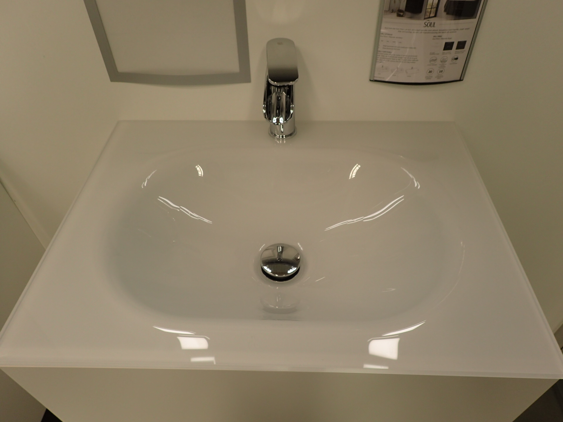 Bathroom fittings MACRO DESIGN DEMO - PS Auction - We value the future ...