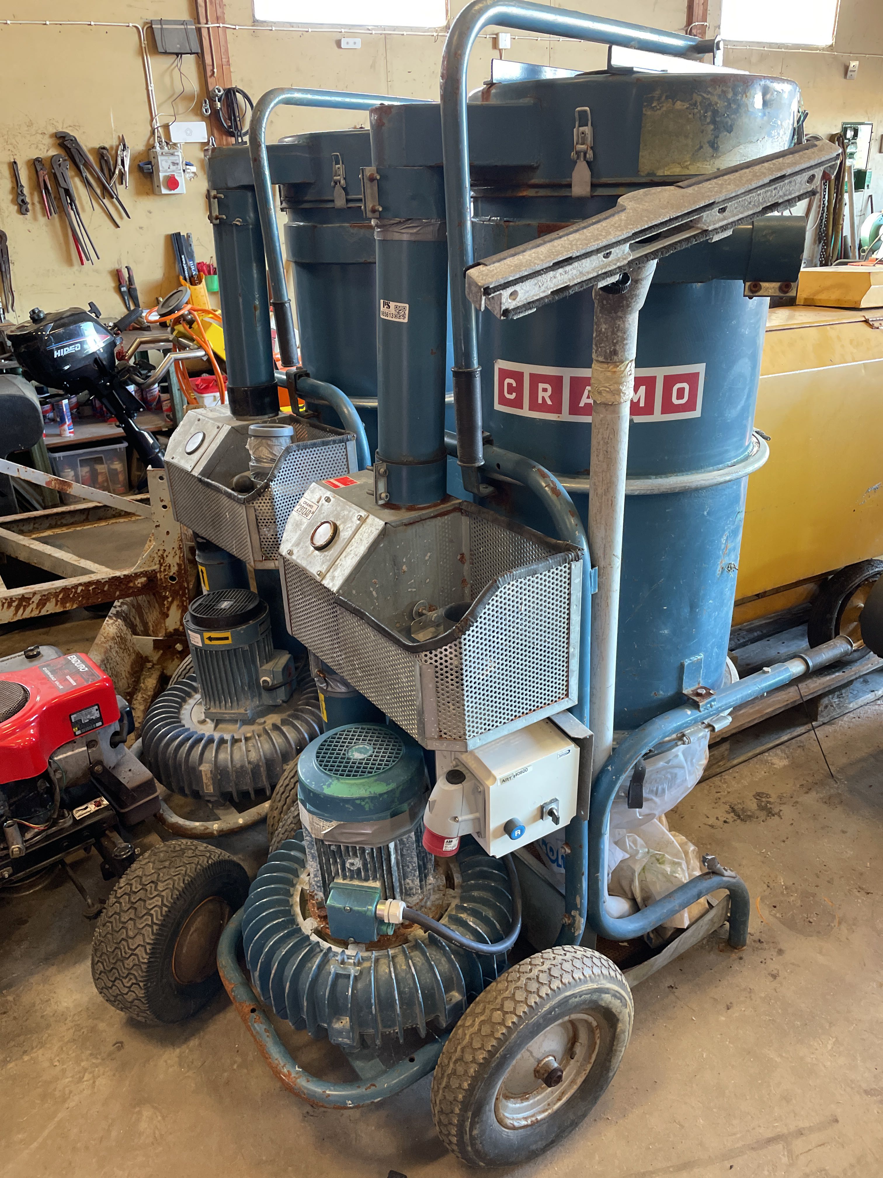 Dustcontroll 5800C, 2 stycken - Auktioner online - Nätauktioner ...