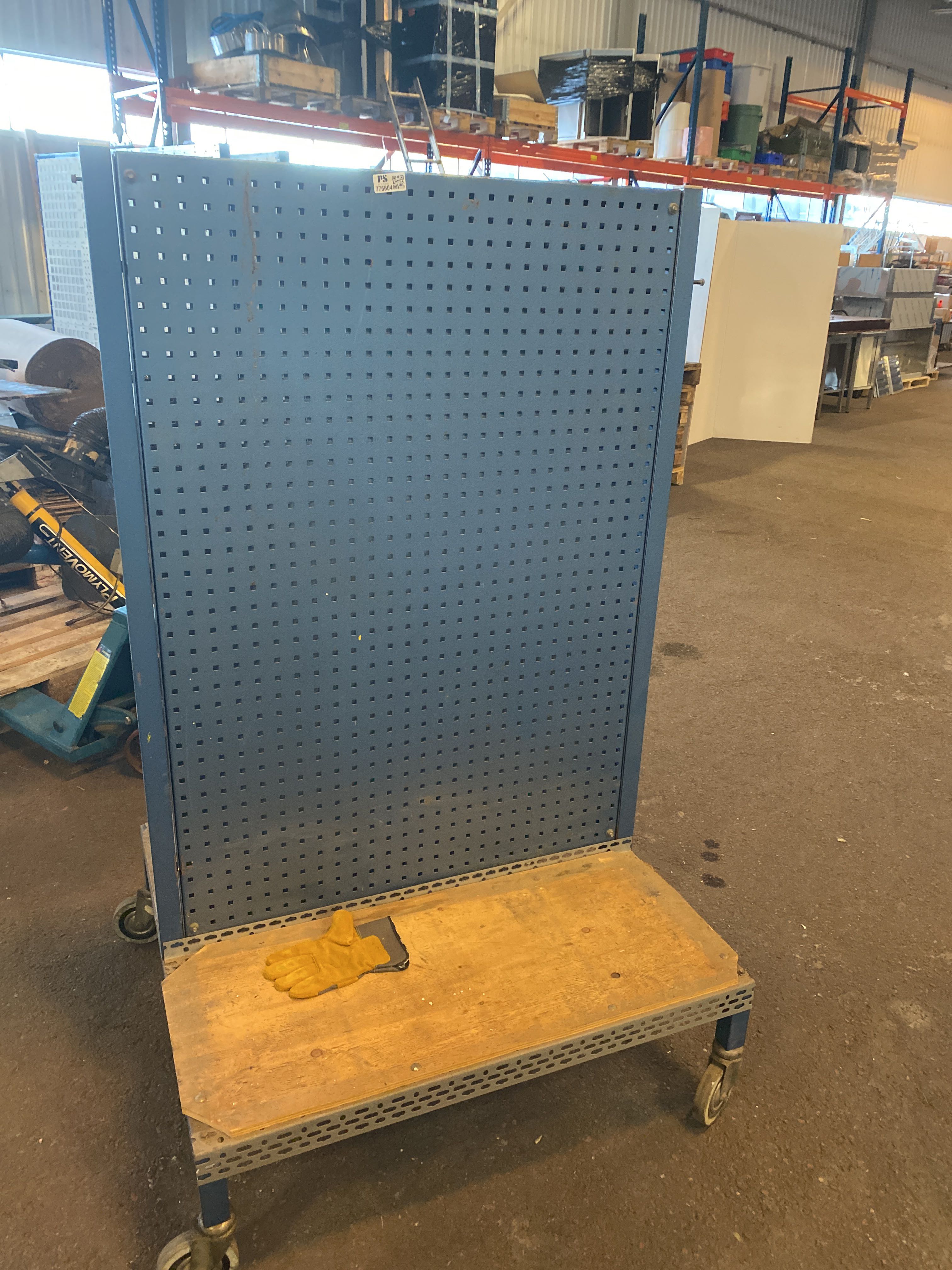 Double-sided tool board - PS Auction - We value the future - Largest in net auctions