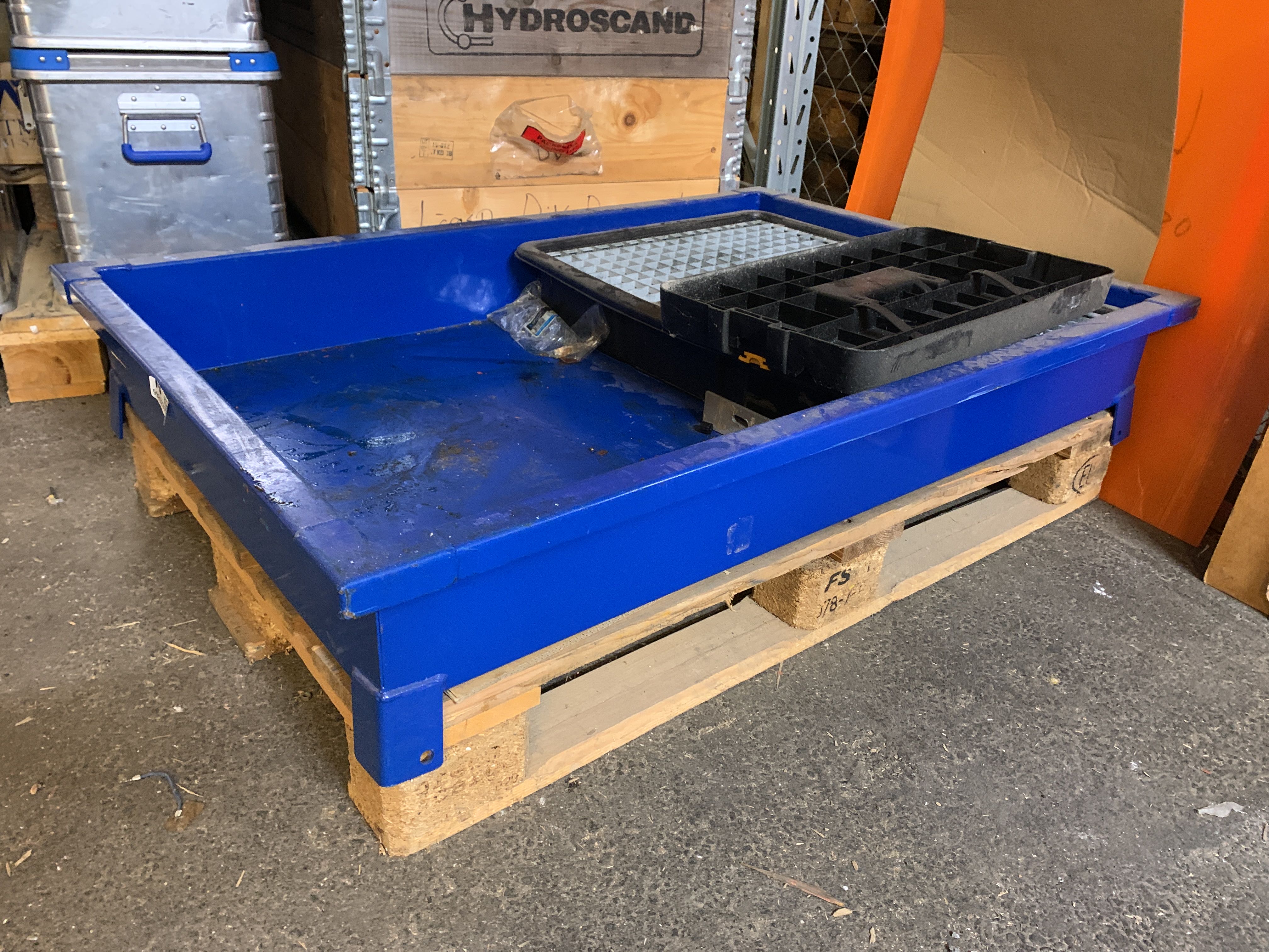 Spillkar 128x88x18cm - Auktioner online - Nätauktioner ...