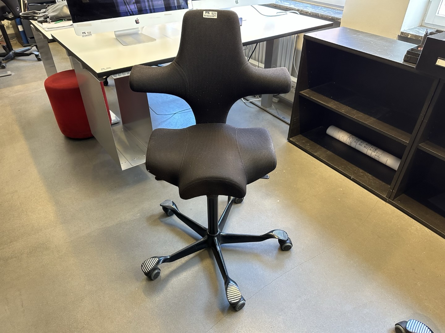 Office chair Capisco HÅG, with extra high gas column - PS Auction - We ...