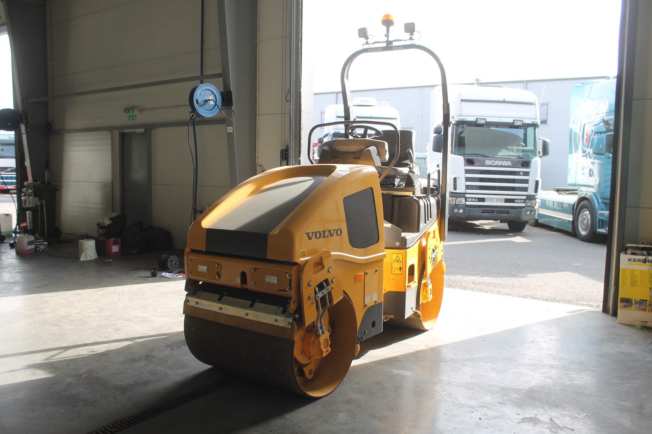 Asphalt roller Volvo DD25B, 2016 - PS Auction - We value the future ...