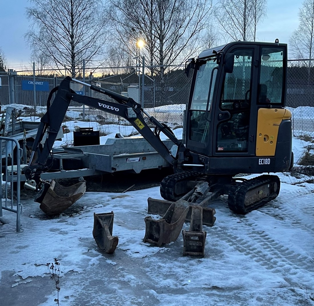 Mini excavator Volvo EC18D with buckets - PS Auction - We value the ...