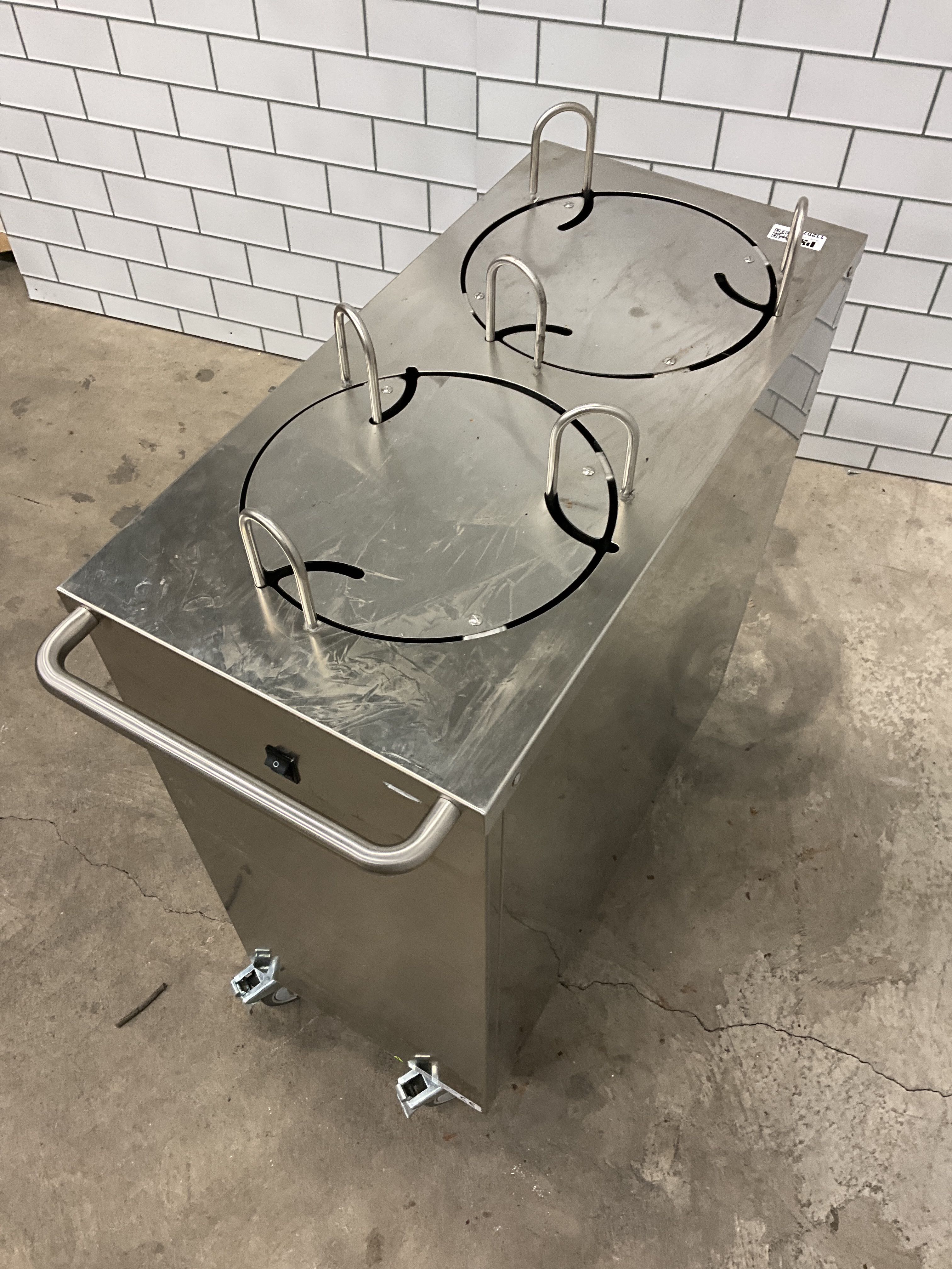 Plate trolley with heating - PS Auction - We value the future - Largest ...
