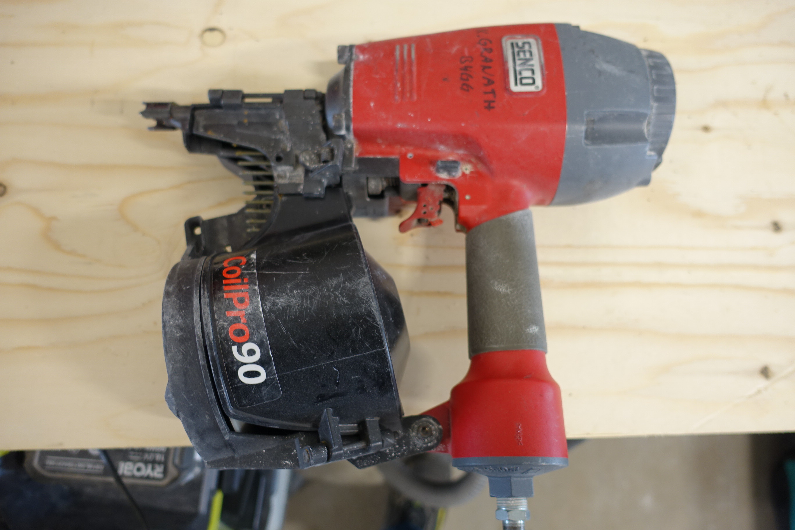 Round-banded nail gun Senco Coil Pro 90 - PS Auction - We value the ...