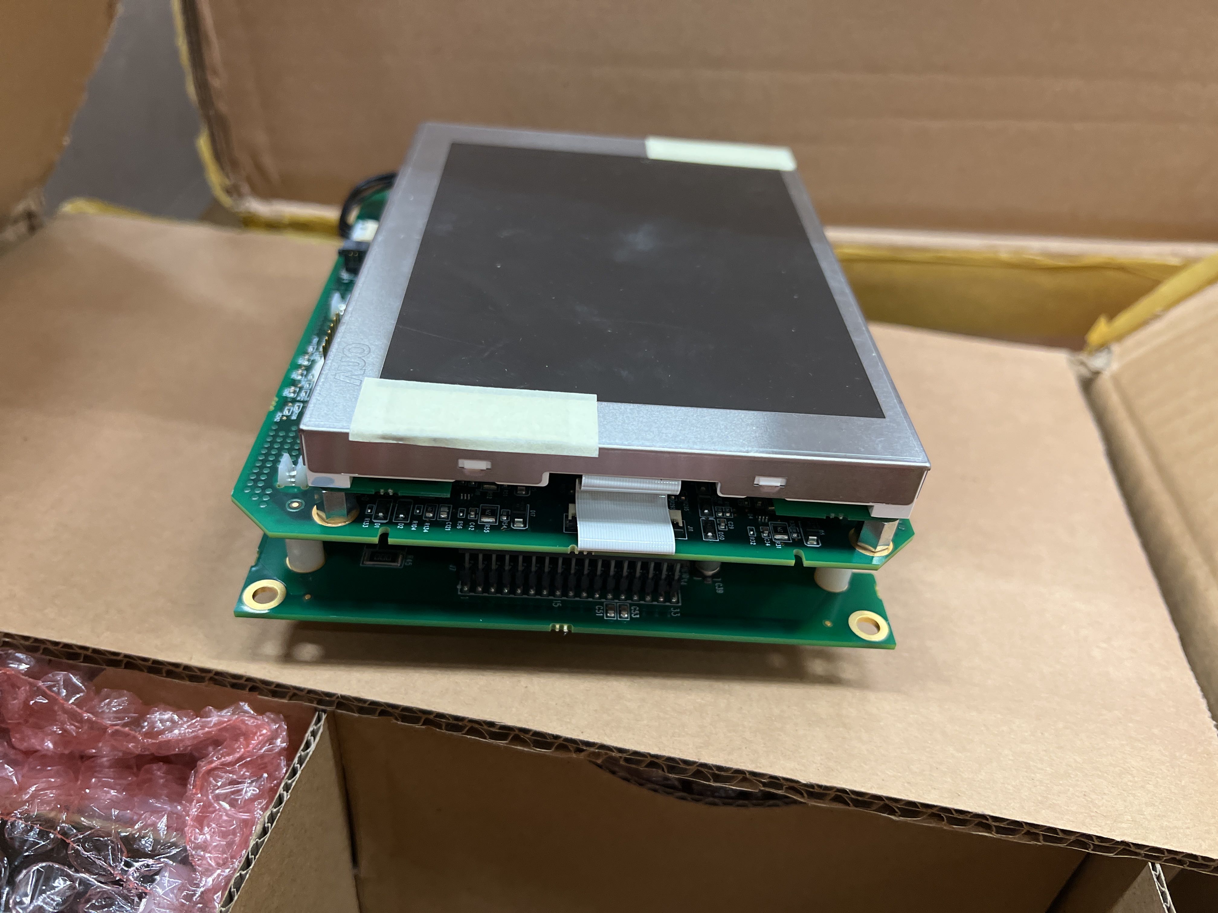 Display enGage VII 5.7" LCD QVGA CAN, 26 stycken - Auktioner online ...