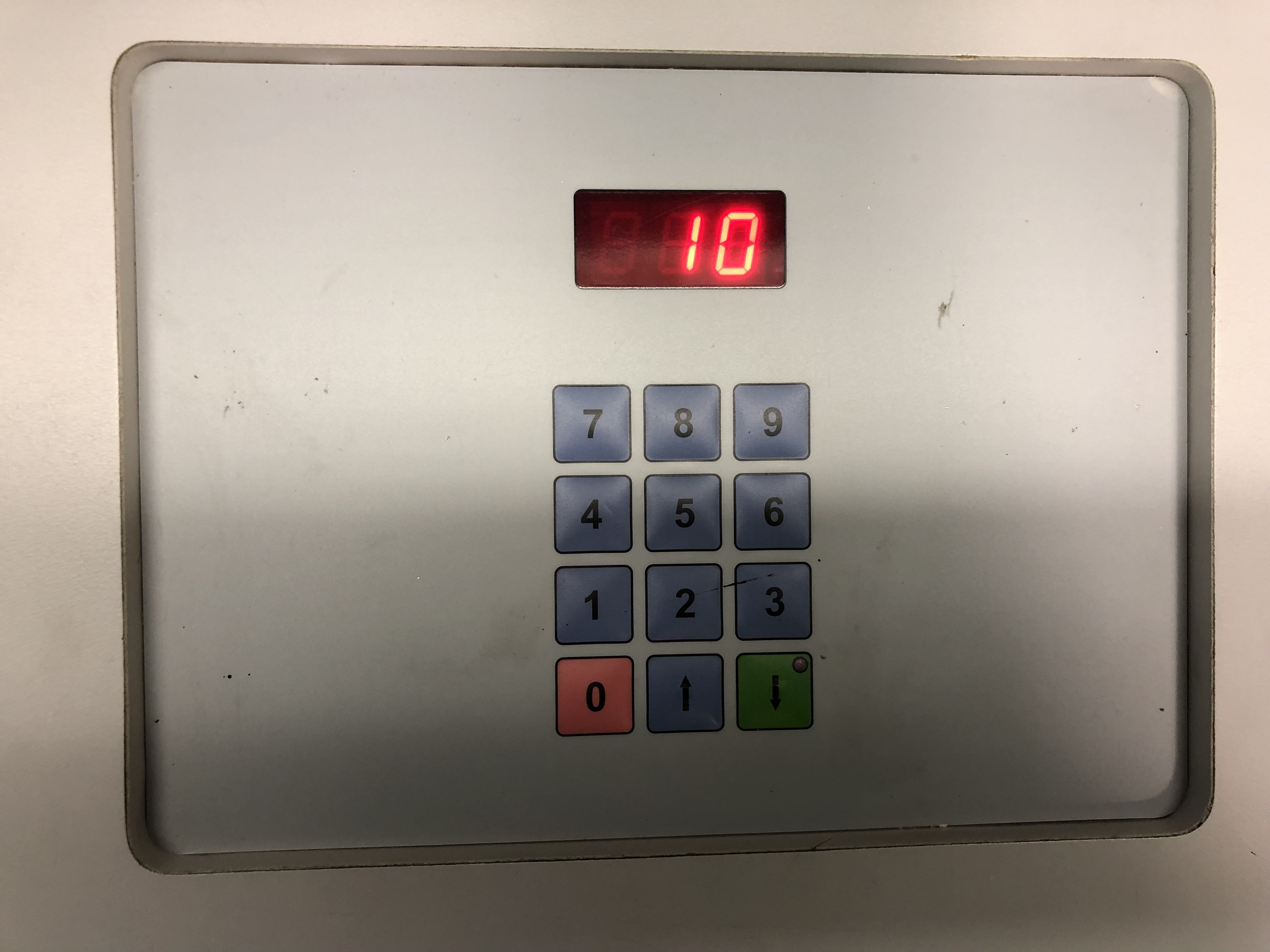 Kardex Lektriever SYS-1151541 karusellihylly (purettu myyntiä varten ...