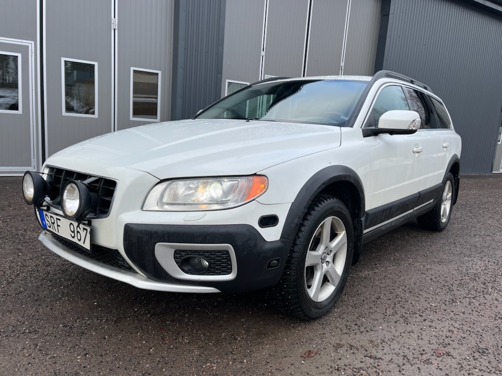 Volvo XC70 D5 AWD - 2011(tidigare polisfordon) - Auktioner online ...
