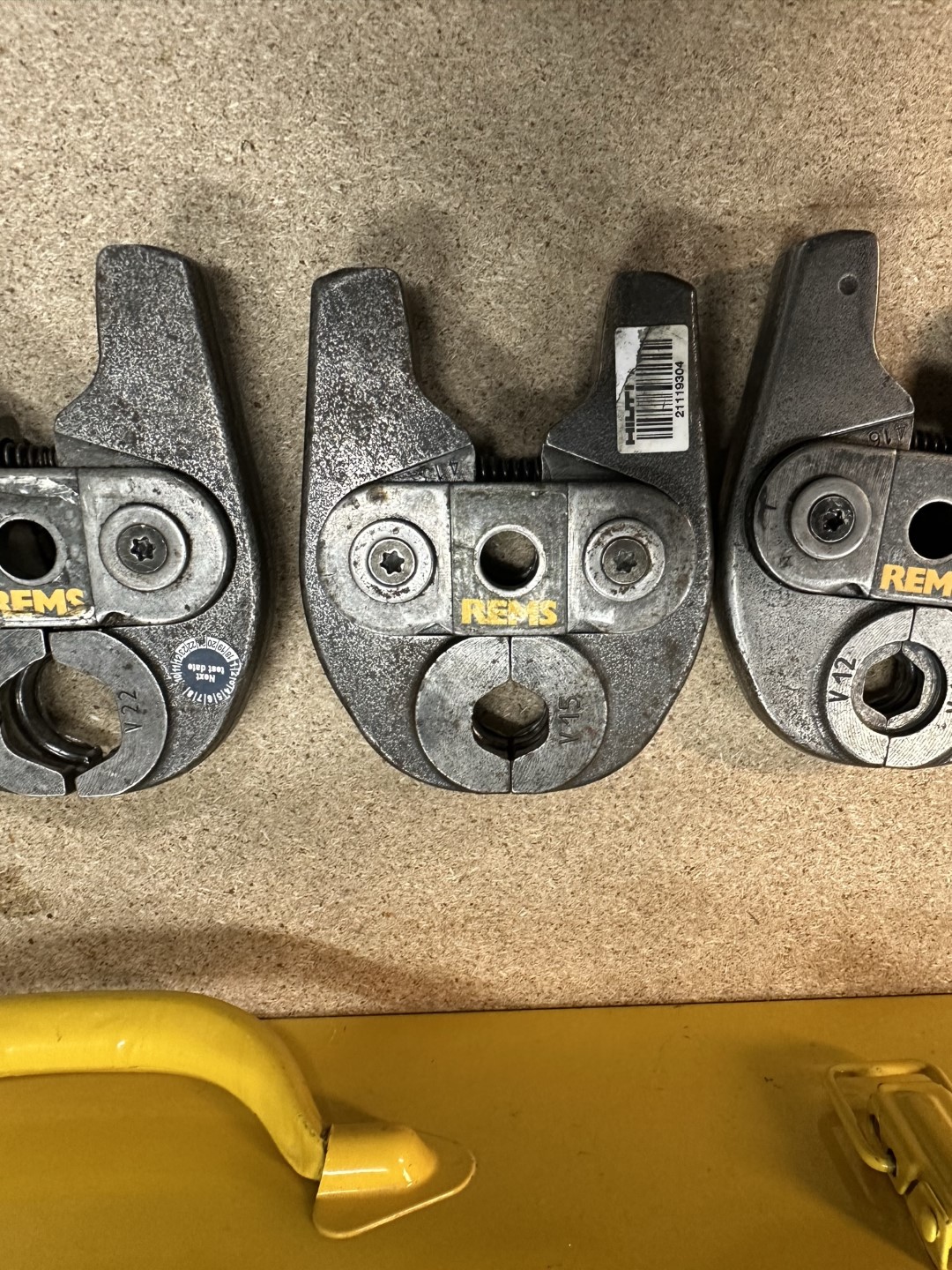 Pressverktyg Rems Minipress Li-Ion Plus, 6 pressbackar - Auktioner ...