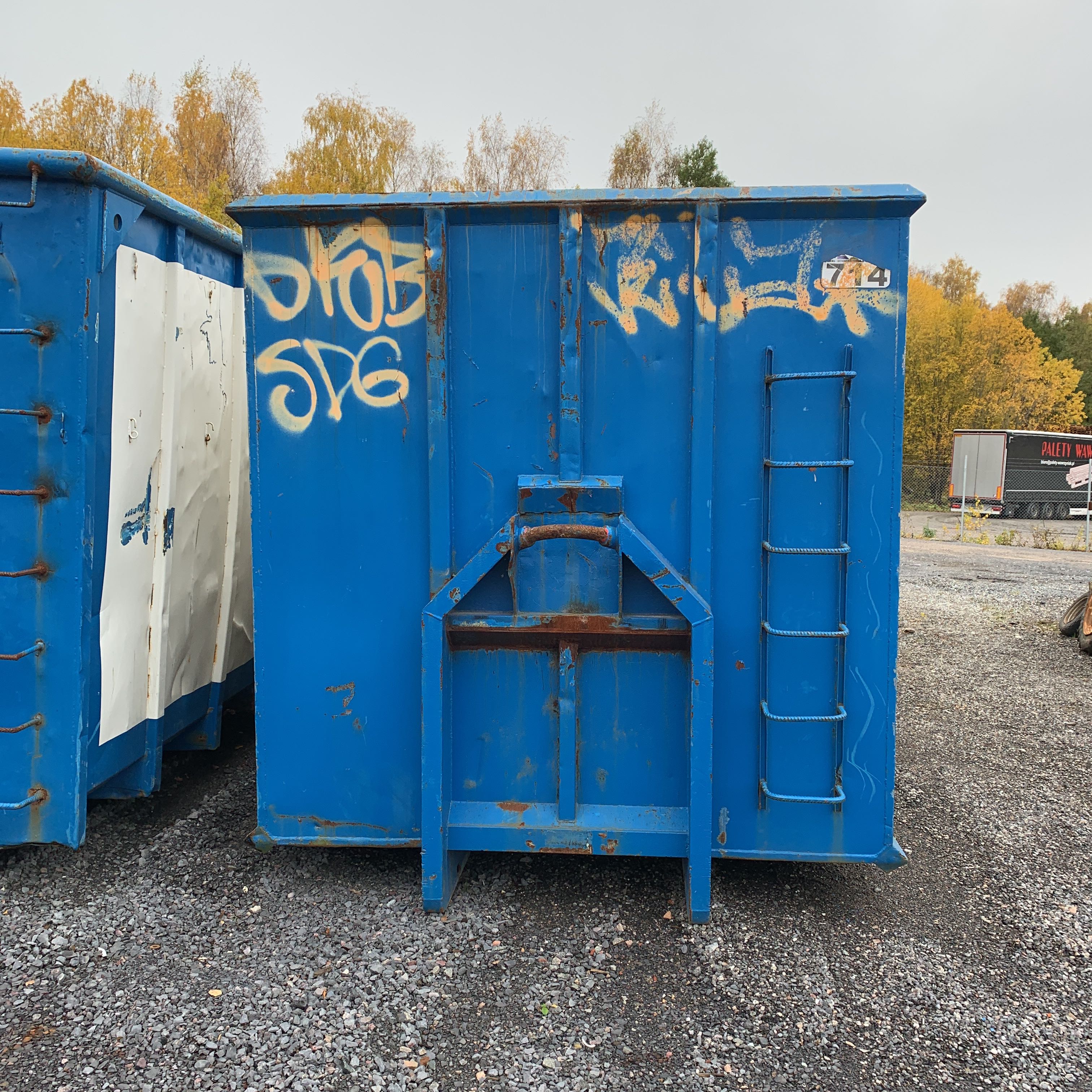 Avfallscontainer för lastväxlare - Auktioner online - Nätauktioner ...