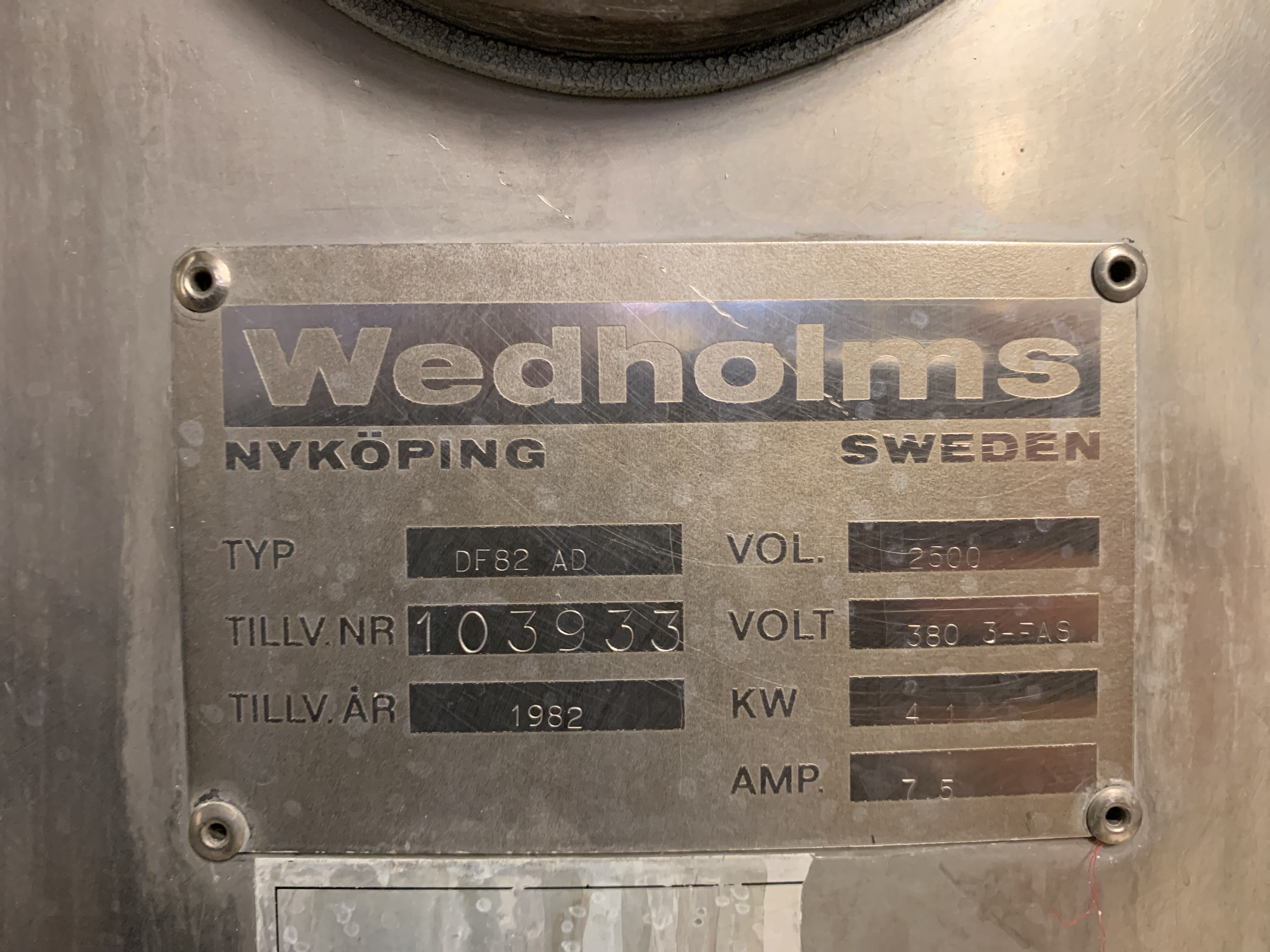 Varmvattentank Wedholms 2500 liter - 1982 - Auktioner online ...