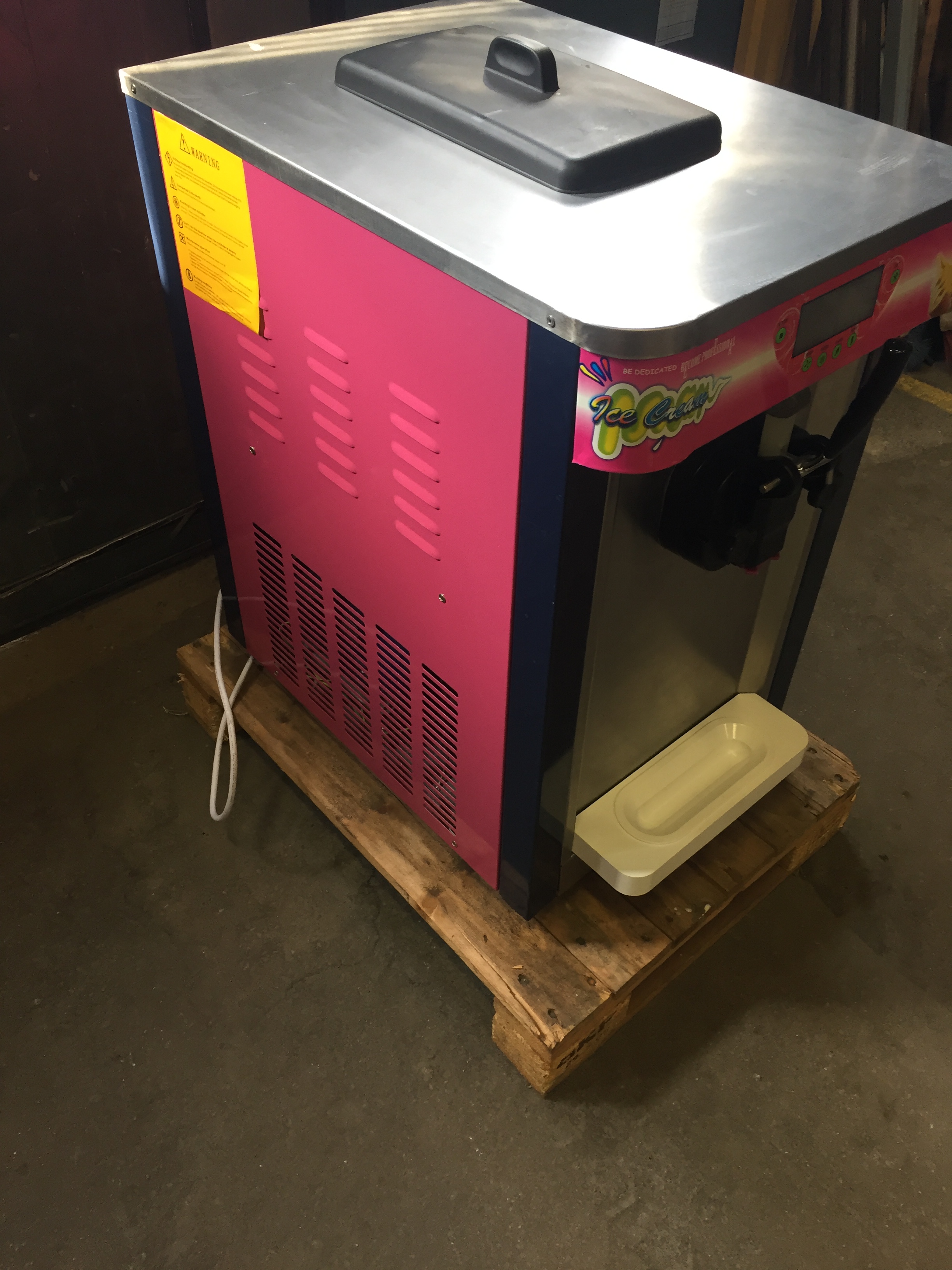 Ice cream machine - PS Auction - We value the future - Largest in net ...