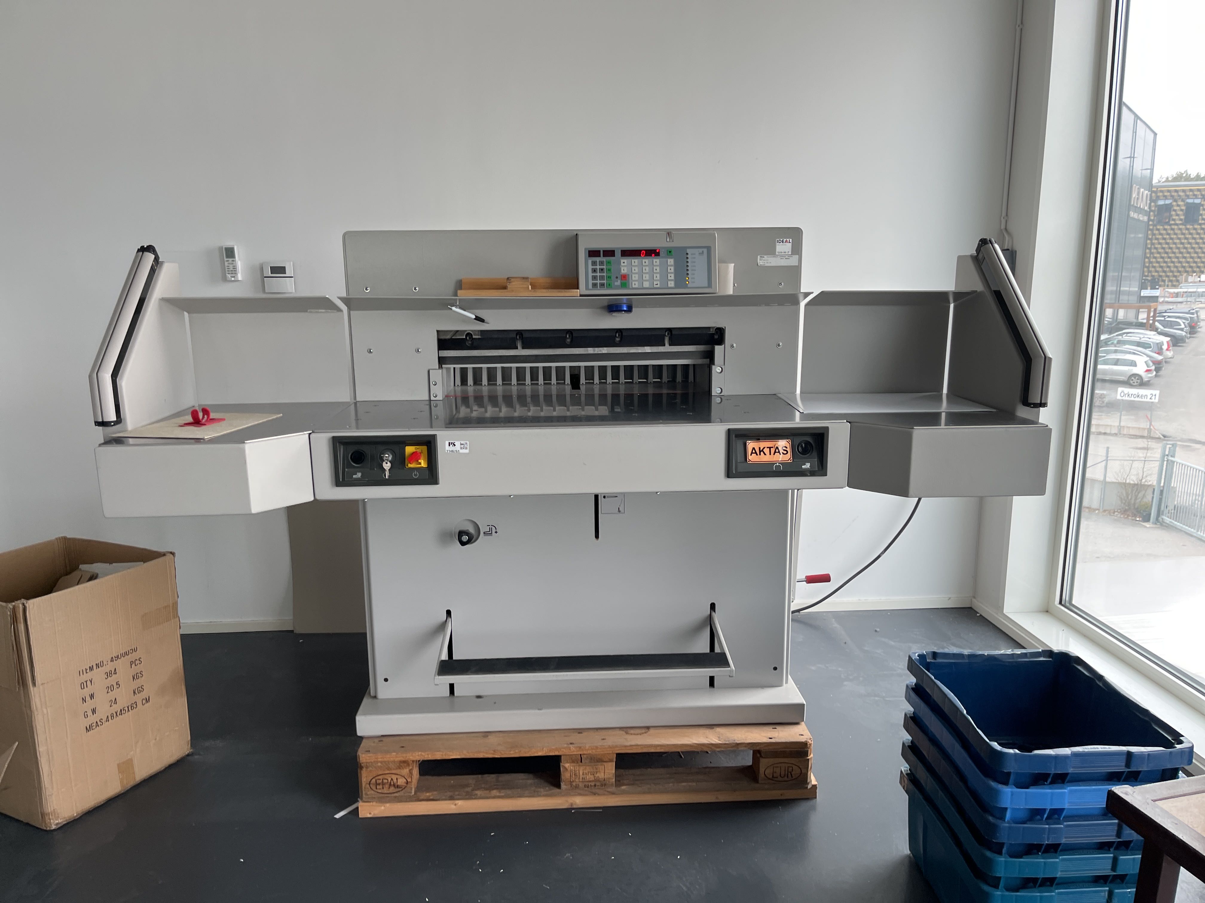 Ideal 7228-06 LT Pappersgiljotin - Auktioner online - Nätauktioner ...