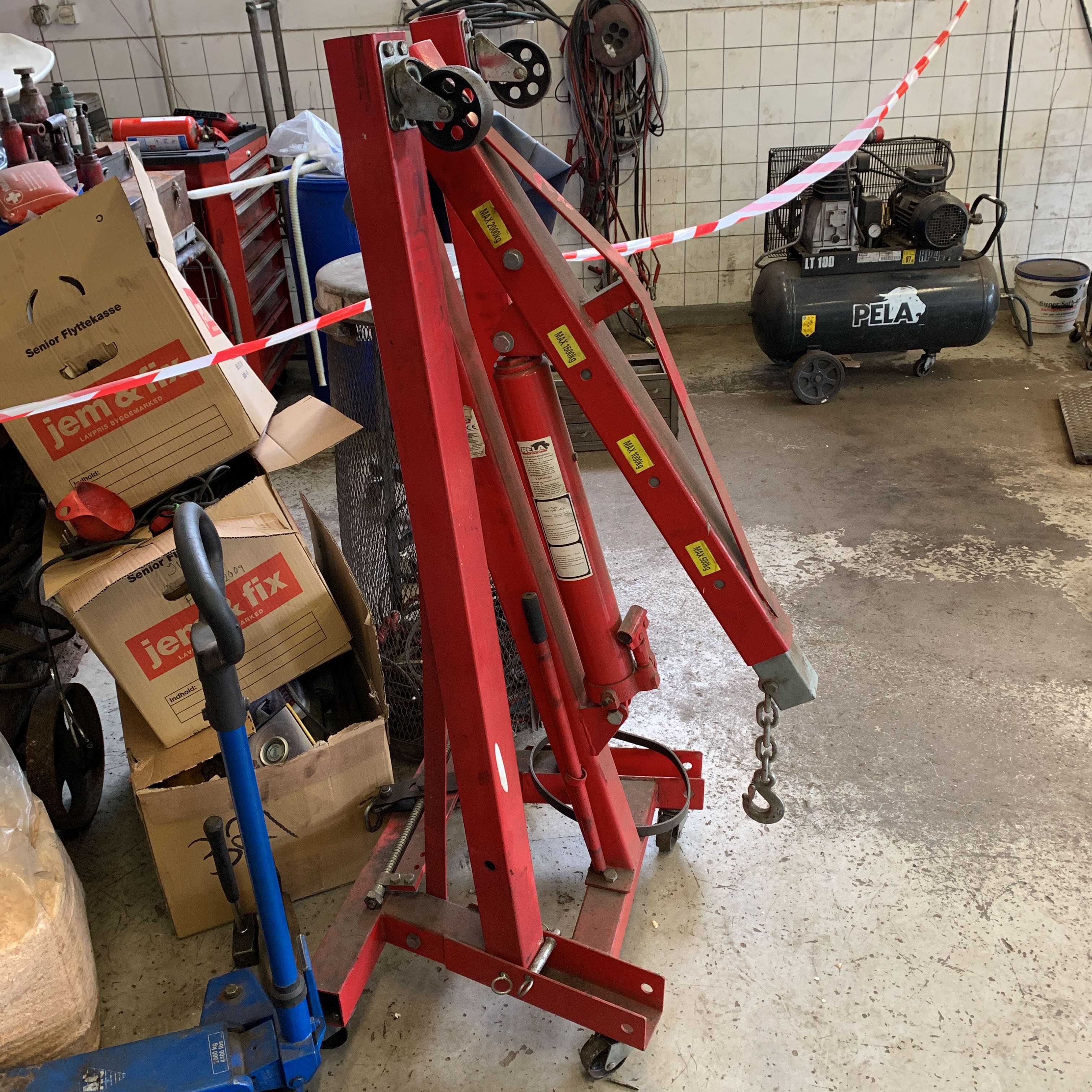 Motorlyft Pela Max 2000kg - Auktioner online - Nätauktioner ...