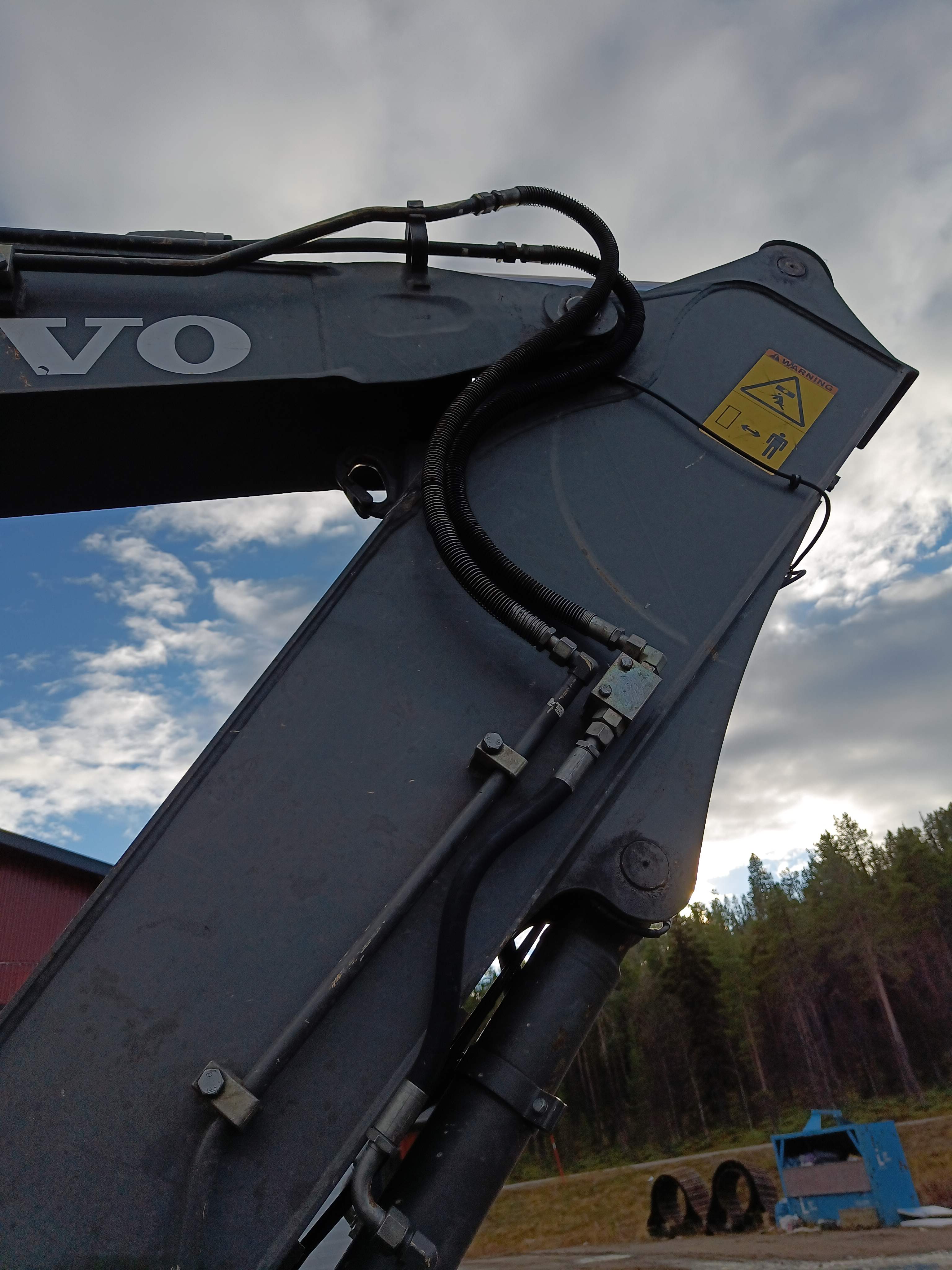 Crawler excavator Volvo EC 140CL -2008 - PS Auction - We value the ...