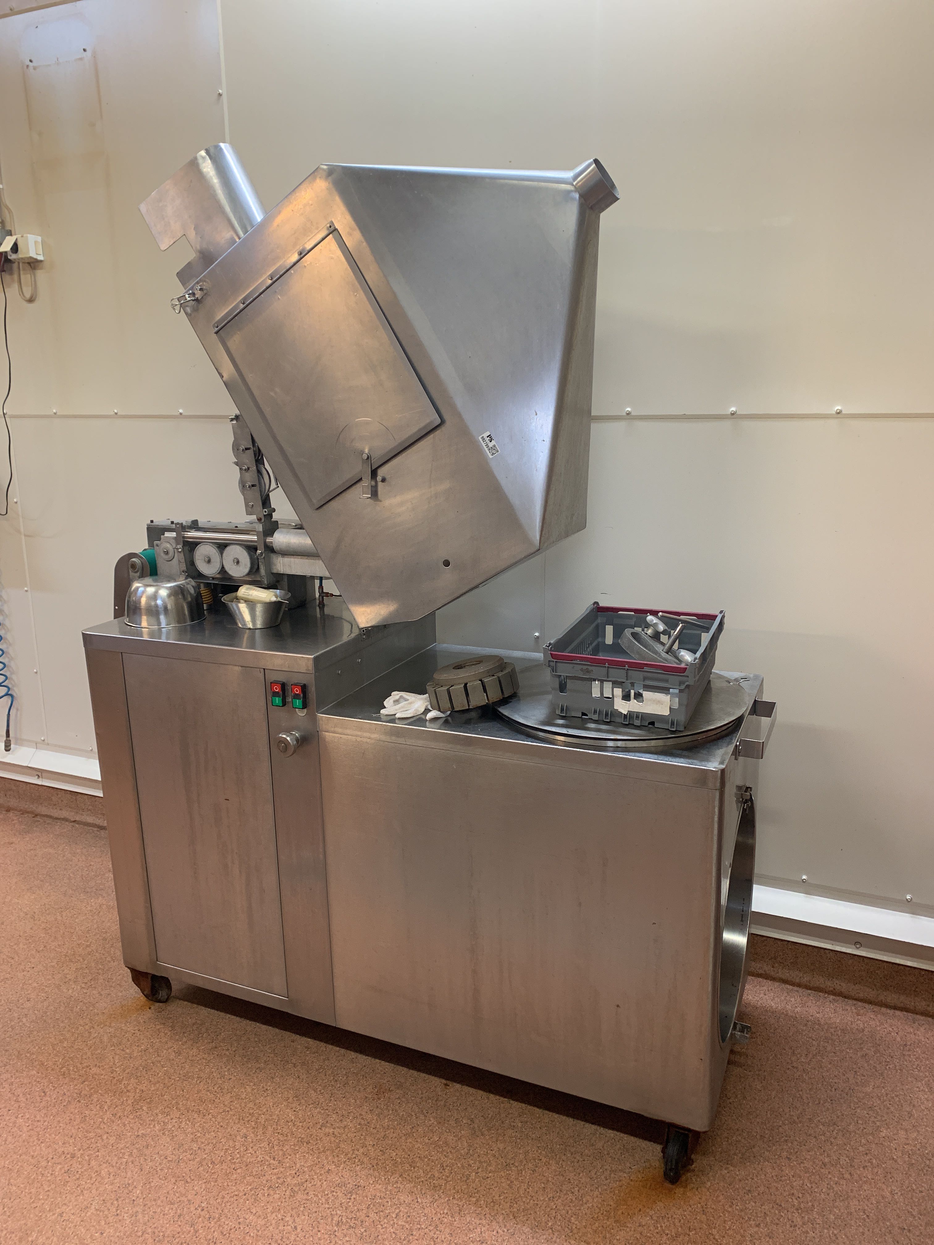 Sausage peeling machine - PS Auction - We value the future - Largest in ...