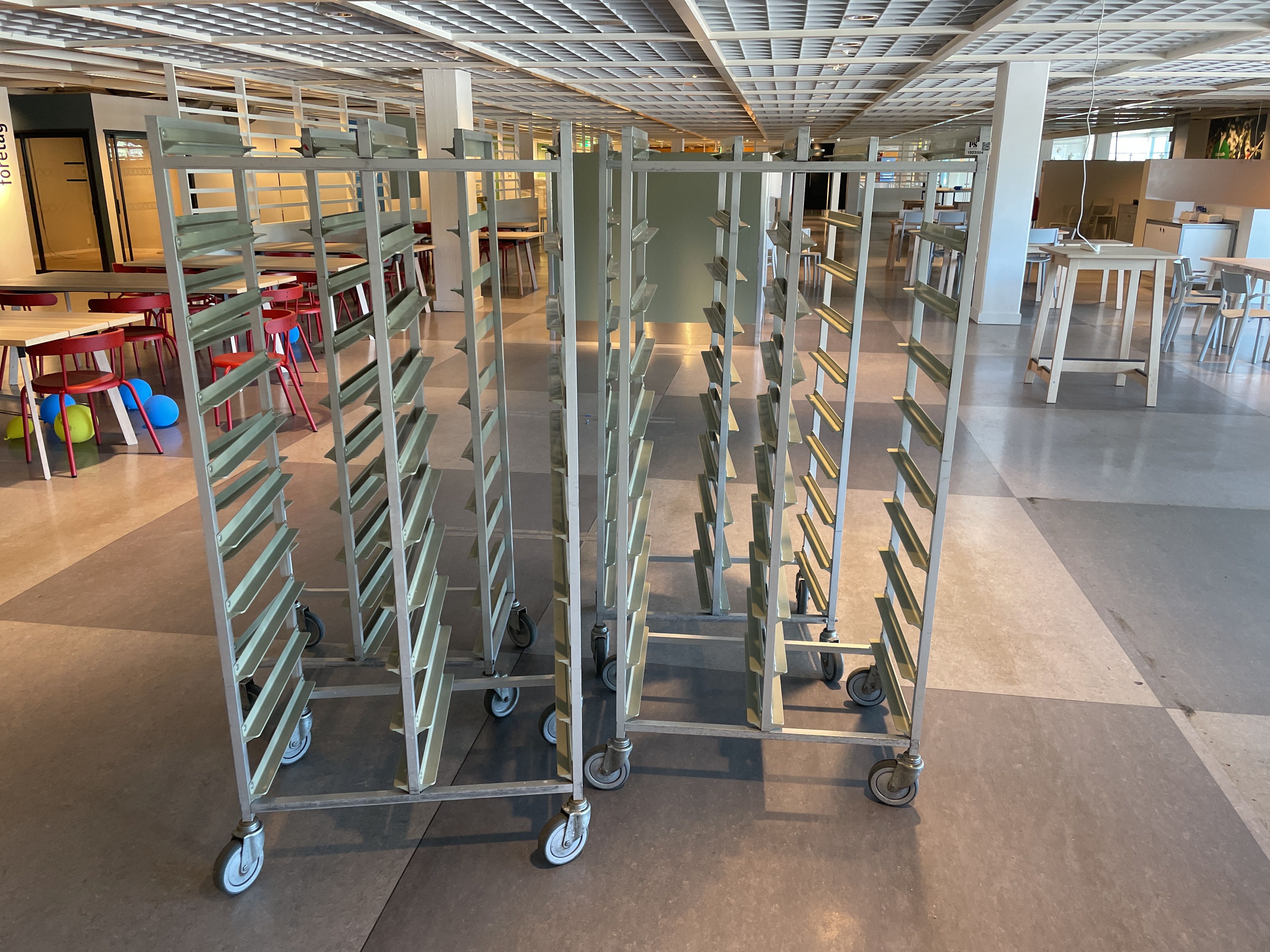 Tray carts - PS Auction - We value the future - Largest in net auctions