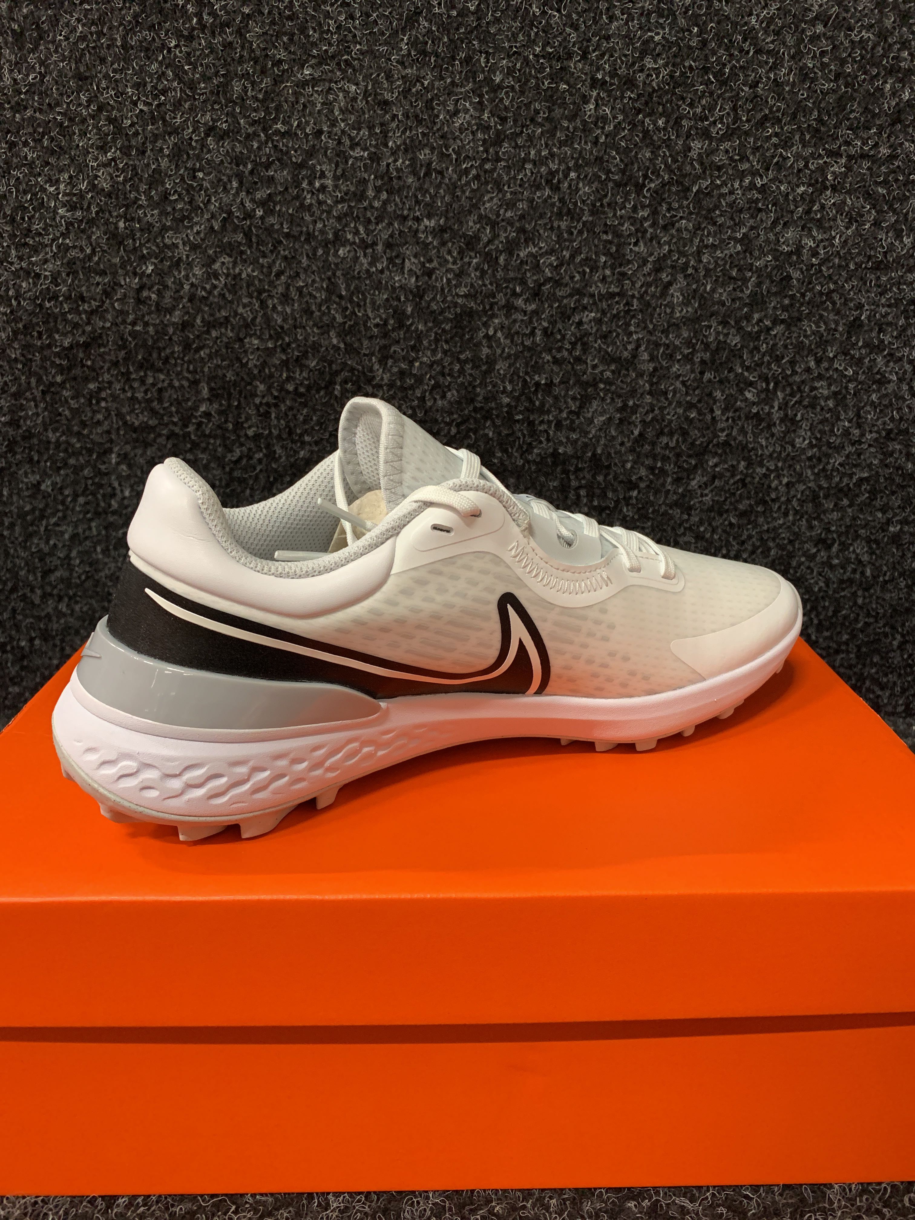 Golfsko Nike Infinity Pro 2 s.7,5 - Auktioner online - Nätauktioner ...
