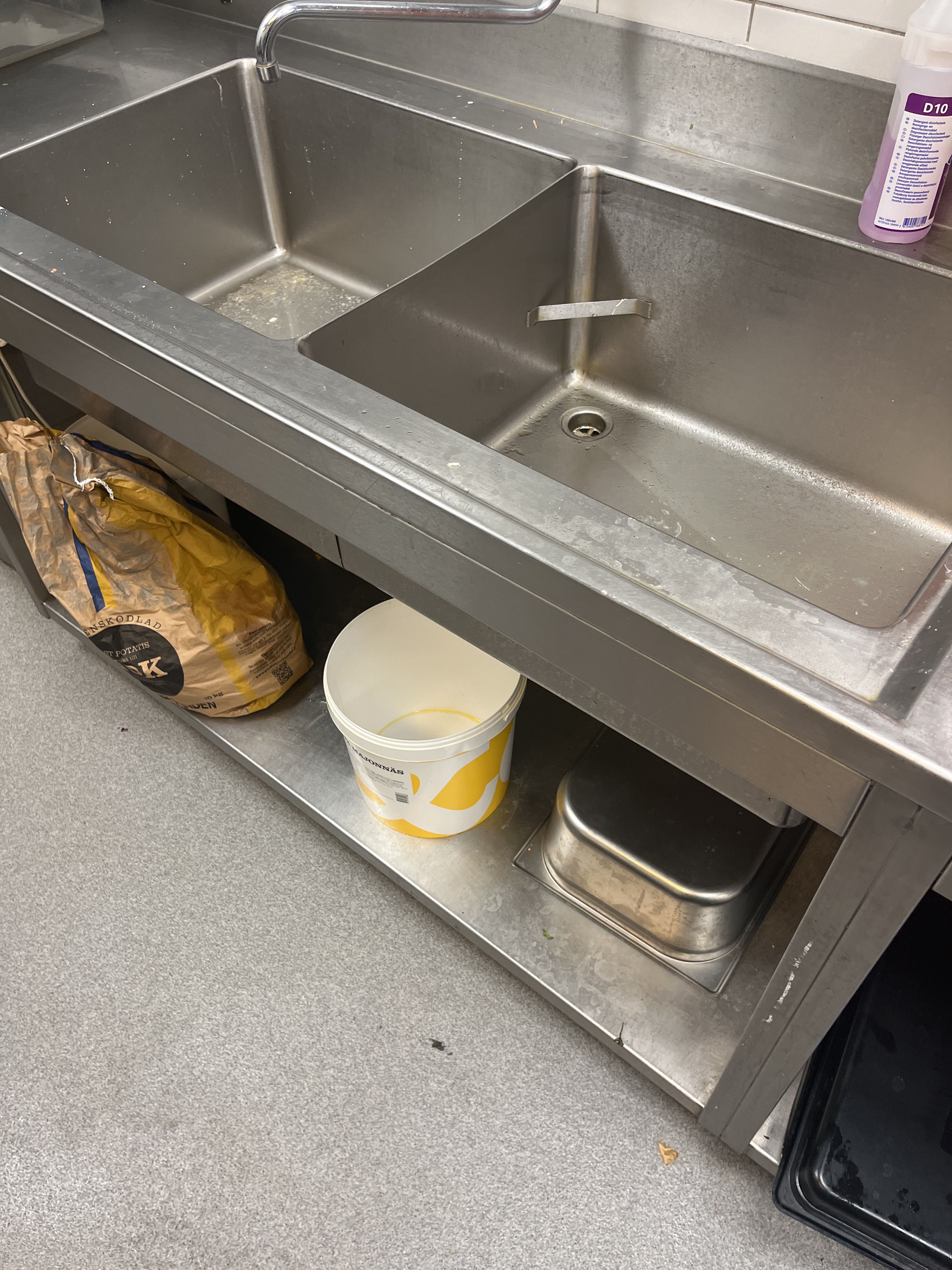 Stainless workbench / Sink 346x70 cm - PS Auction - We value the future ...