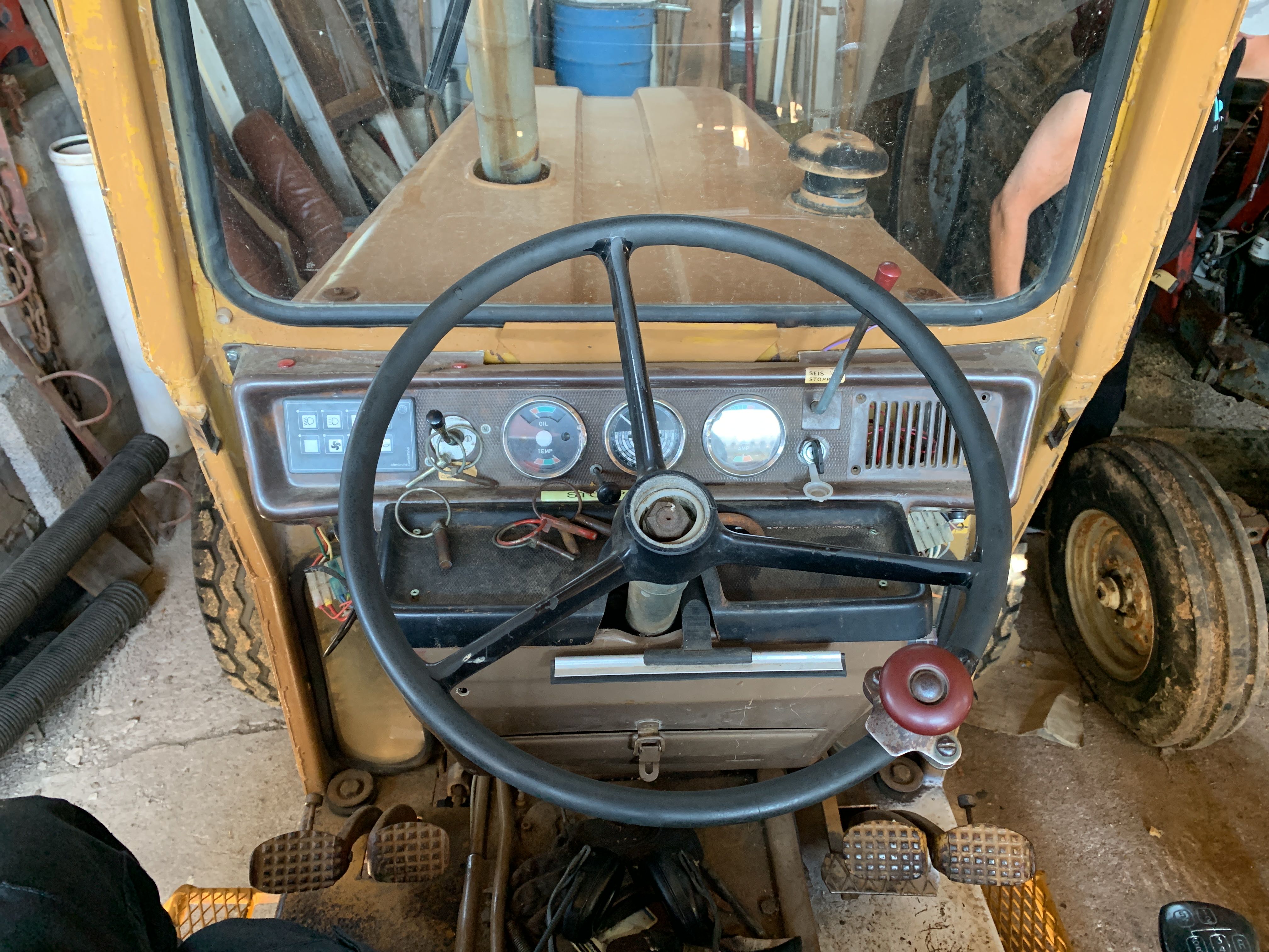 Valmet 700 tractor - PS Auction - We value the future - Largest in net ...