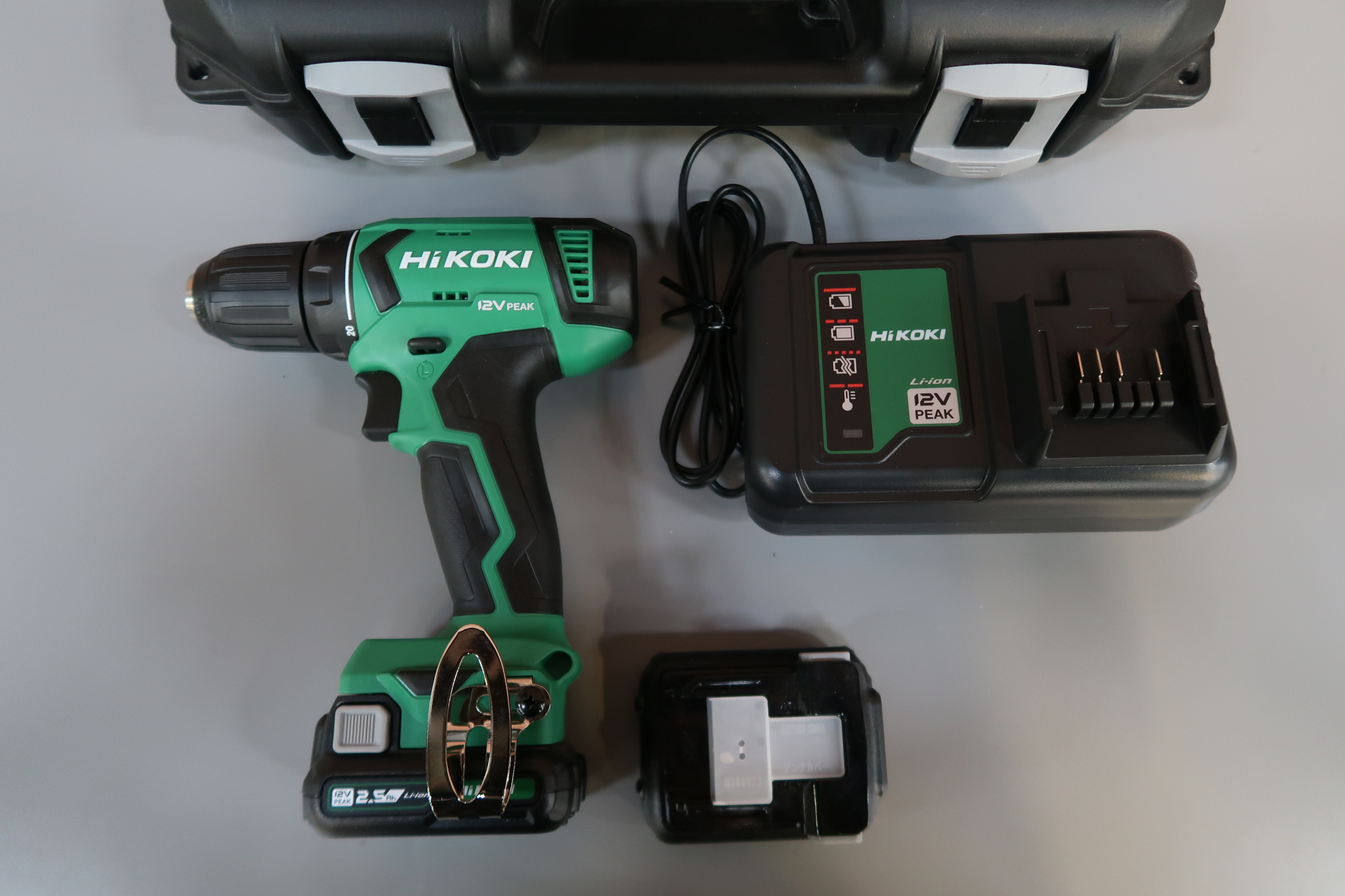 Skruvdragare HiKOKI DS 12DA med 2 x 2,5Ah batterier och laddare ...