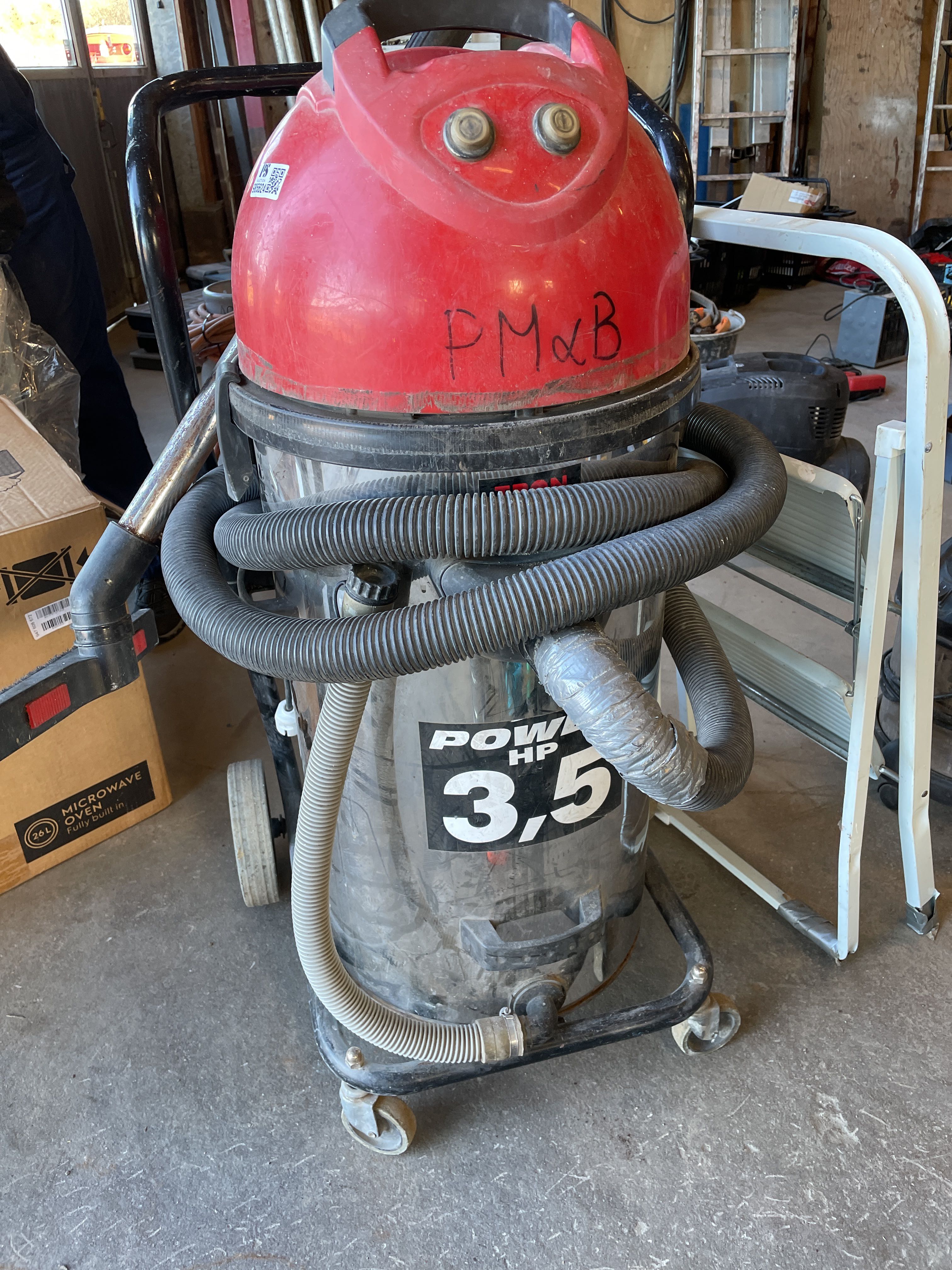 Rough vacuum cleaner Tron - PS Auction - We value the future - Largest ...