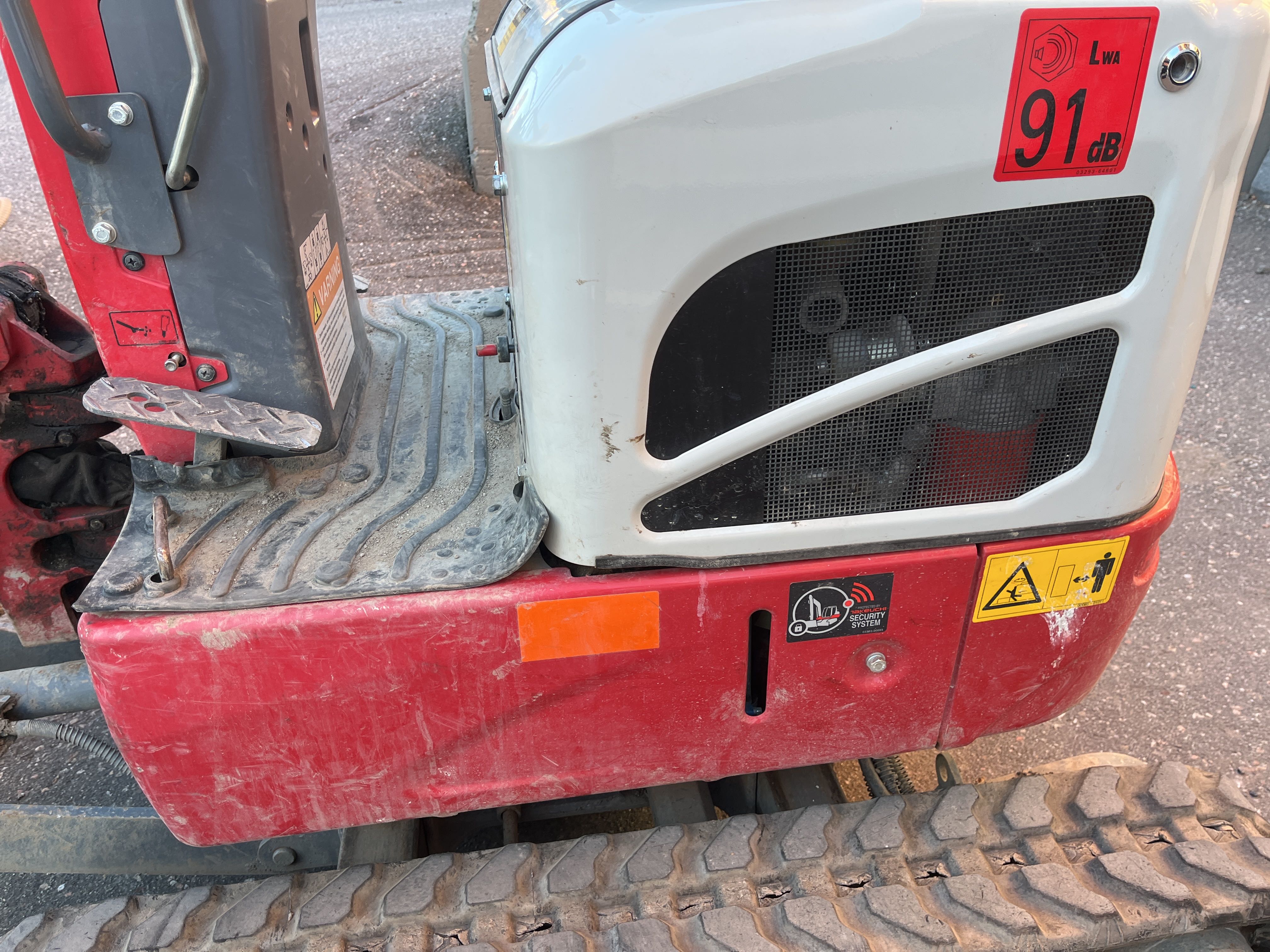 Mini excavator Takeuchi TB210R - PS Auction - We value the future ...