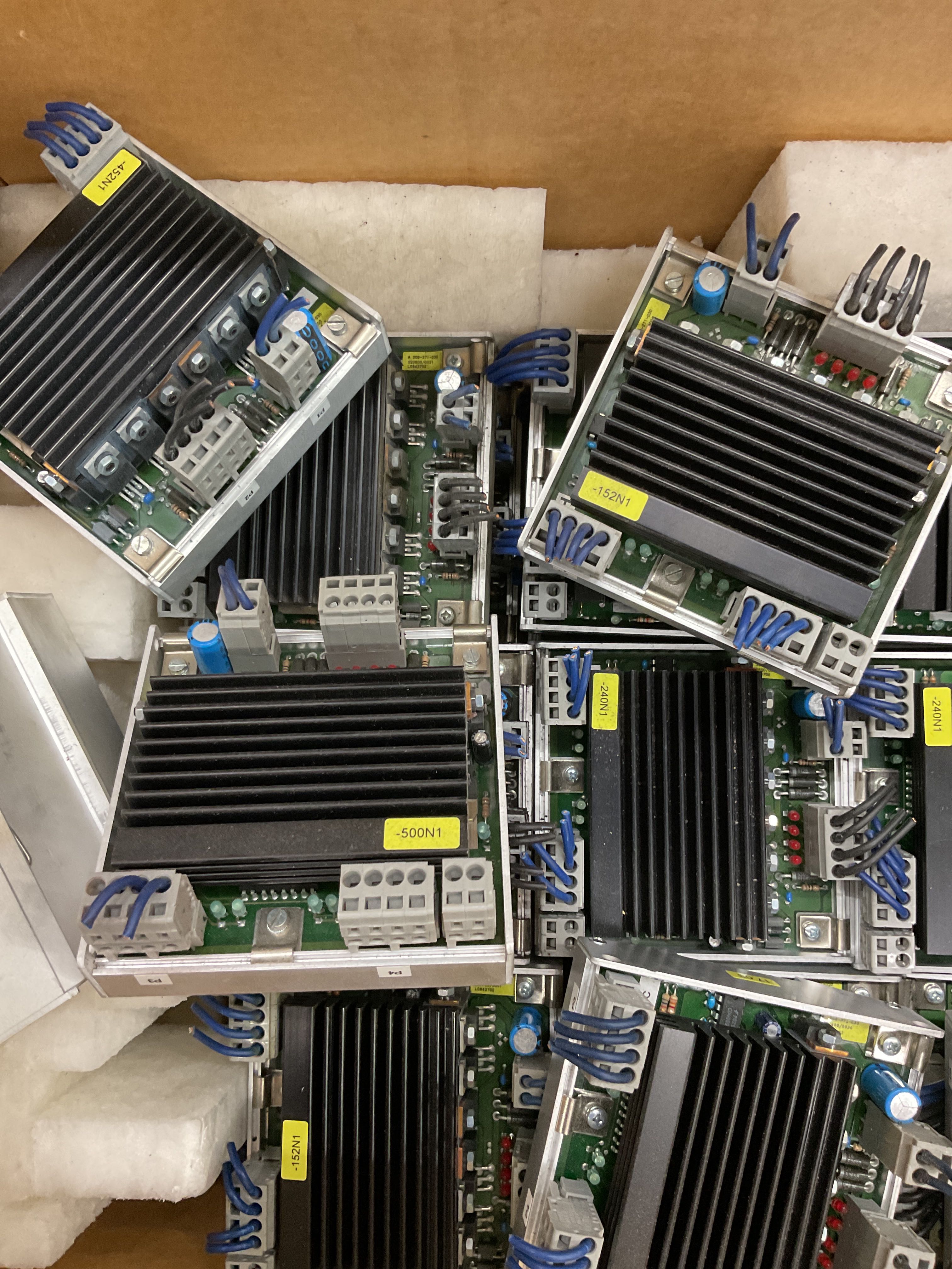 17 Cylinder Register Controller - PS Auction - We value the future ...